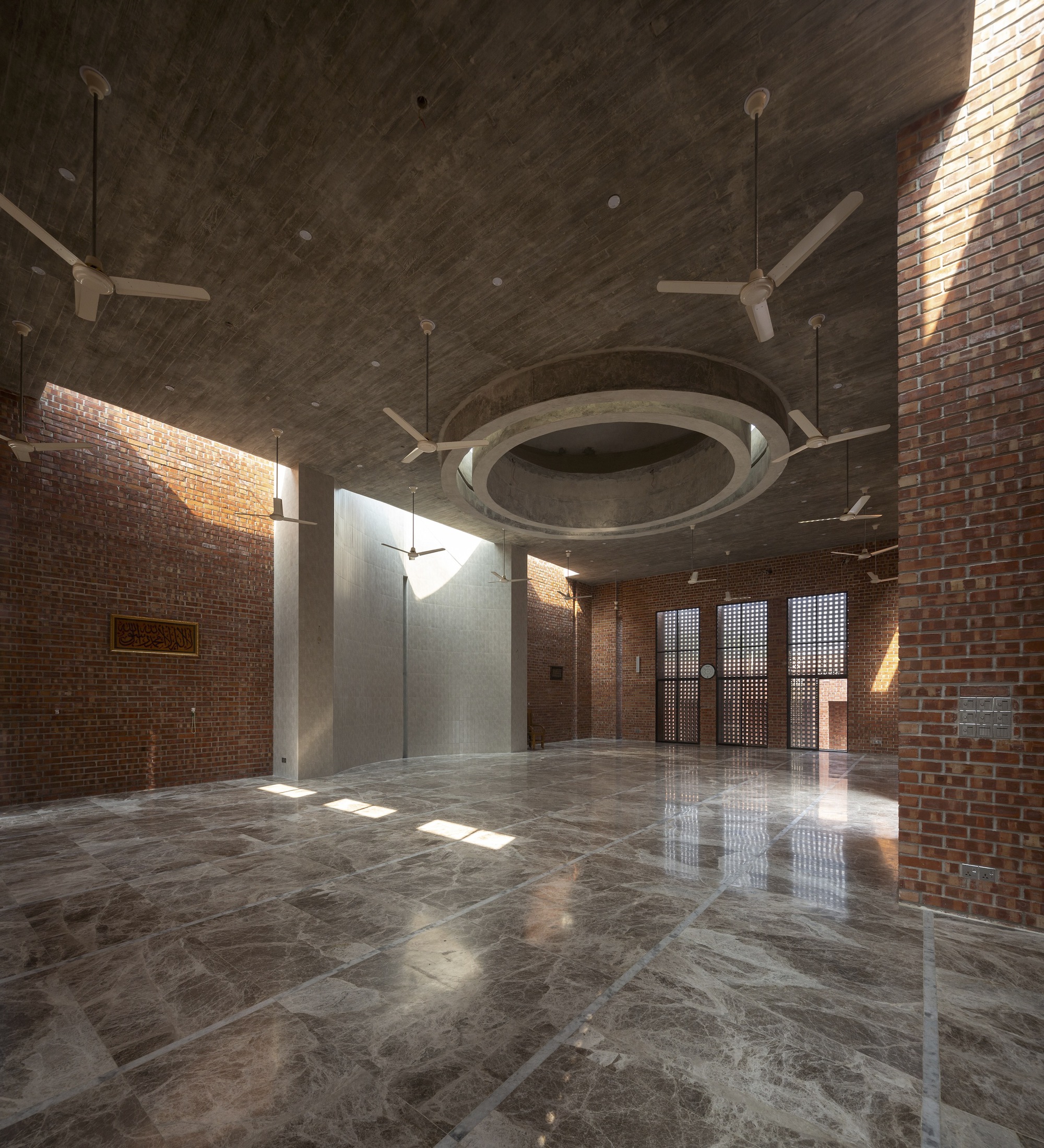 Gallery of Bait Ur Raiyan Mosque / Cubeinside - 8