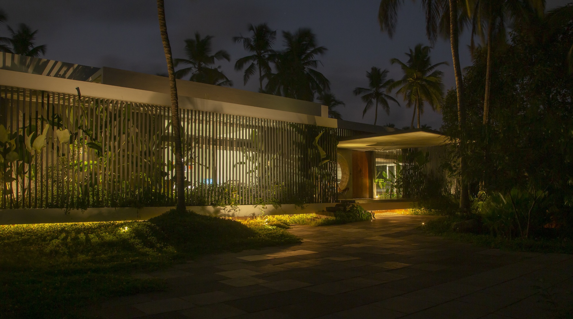 Gallery of Screen-The Lantern House / Zero Studio - 17