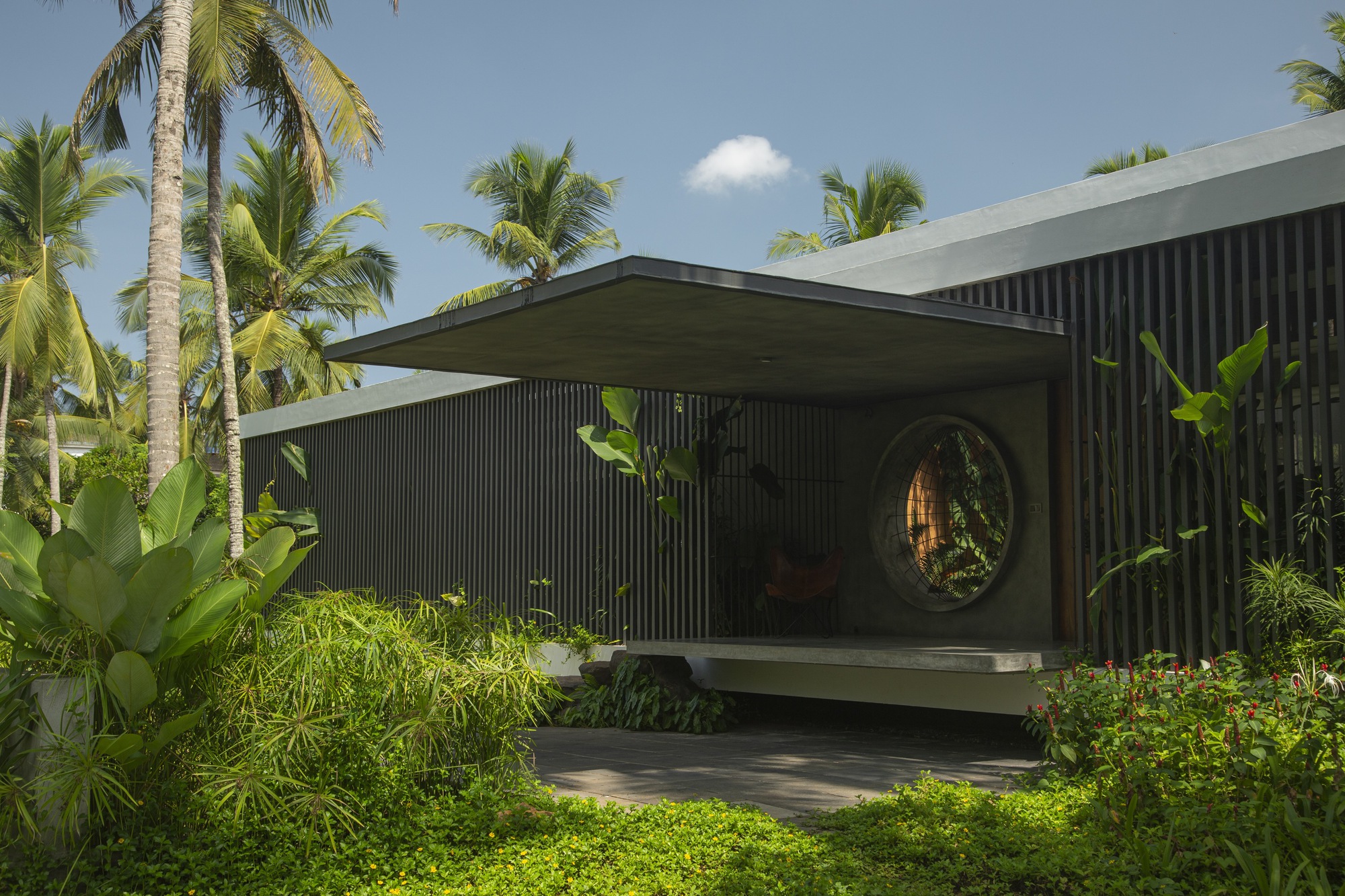 Gallery of Screen-The Lantern House / Zero Studio - 2