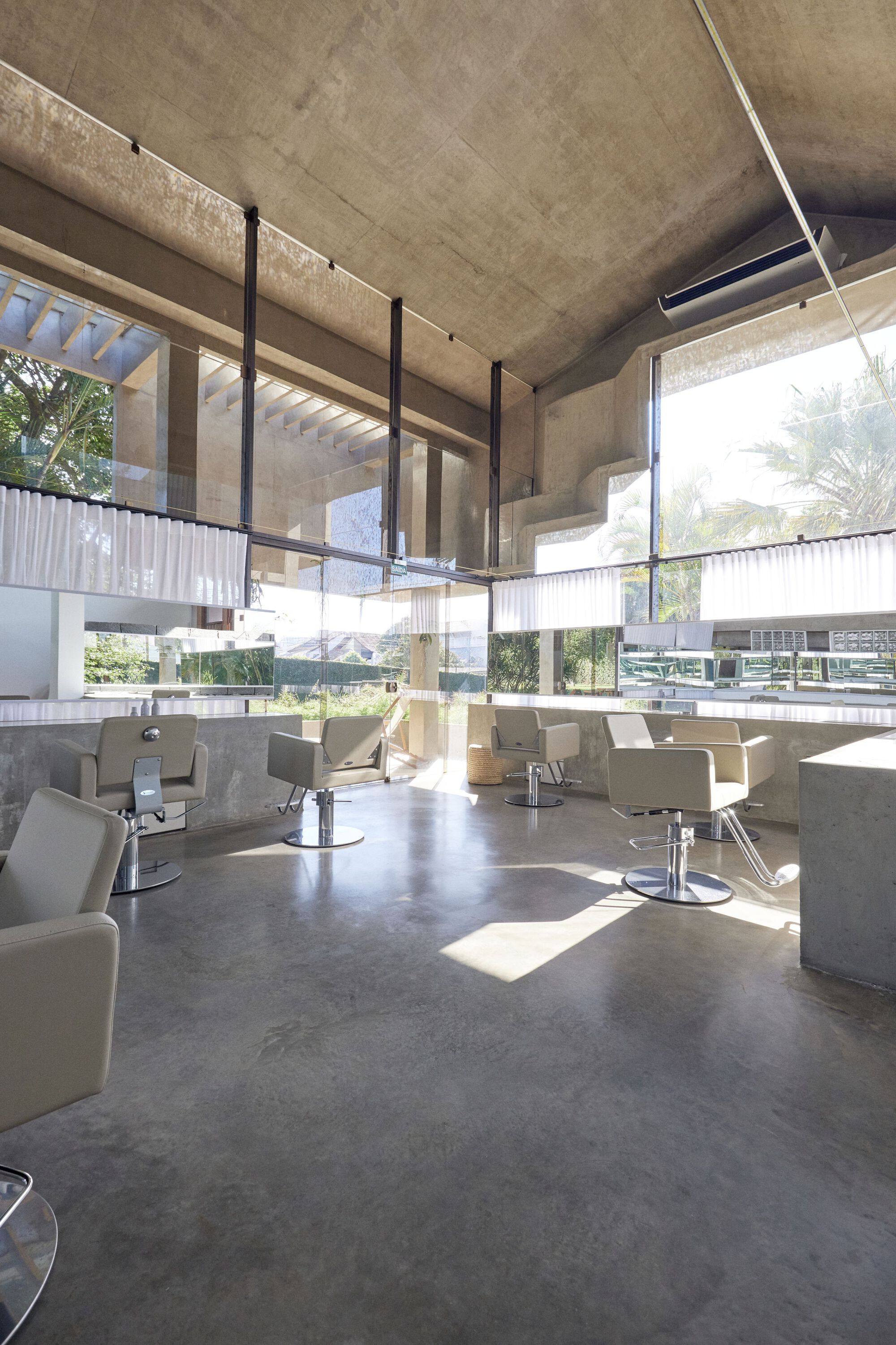 Gallery of Casa B Beauty Salon / APB Oficina de Projetos - 7