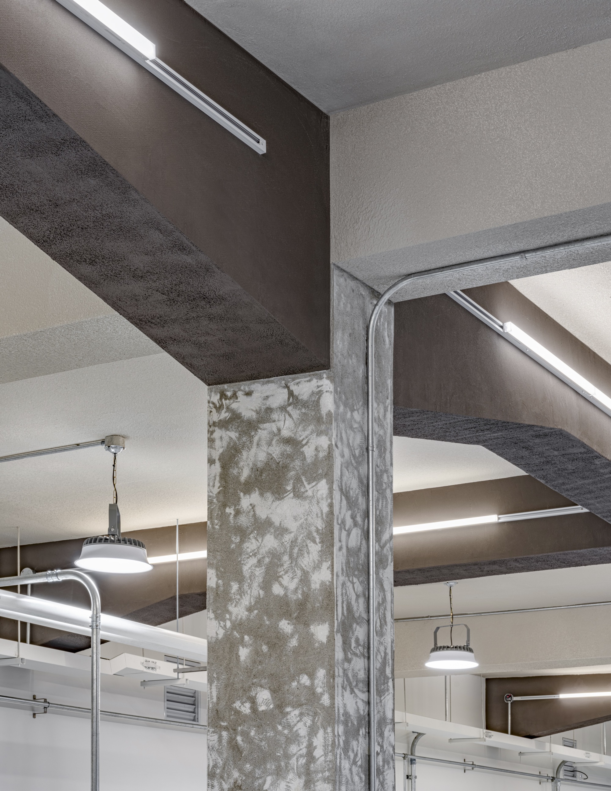 Gallery of Pad(dock) Factory and Office Renovation / one-aftr - 16