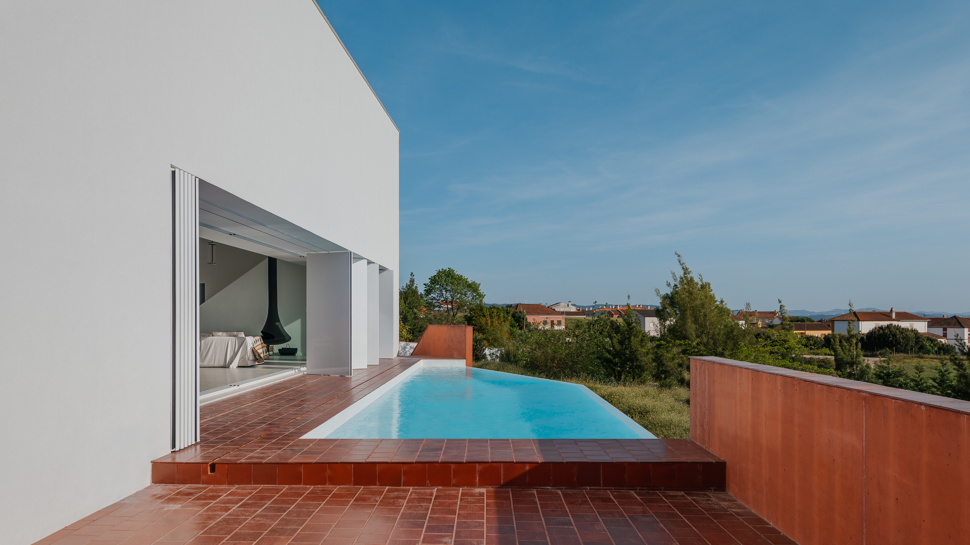 Gallery of Valley House / Volume Architecture Lisbon Studio - 18