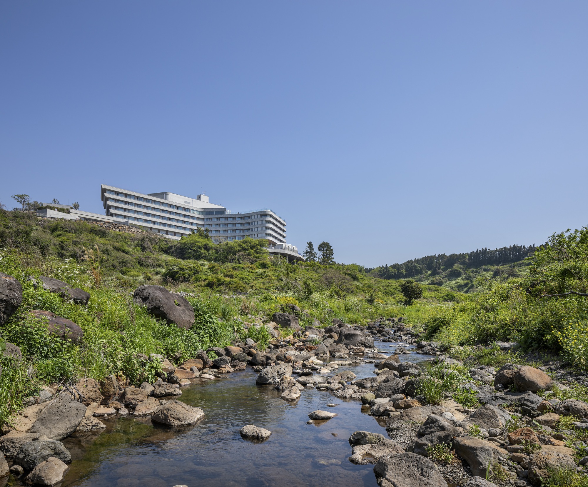 Gallery of The Cliff Hotel Jeju / Soltozibin Architects - 12