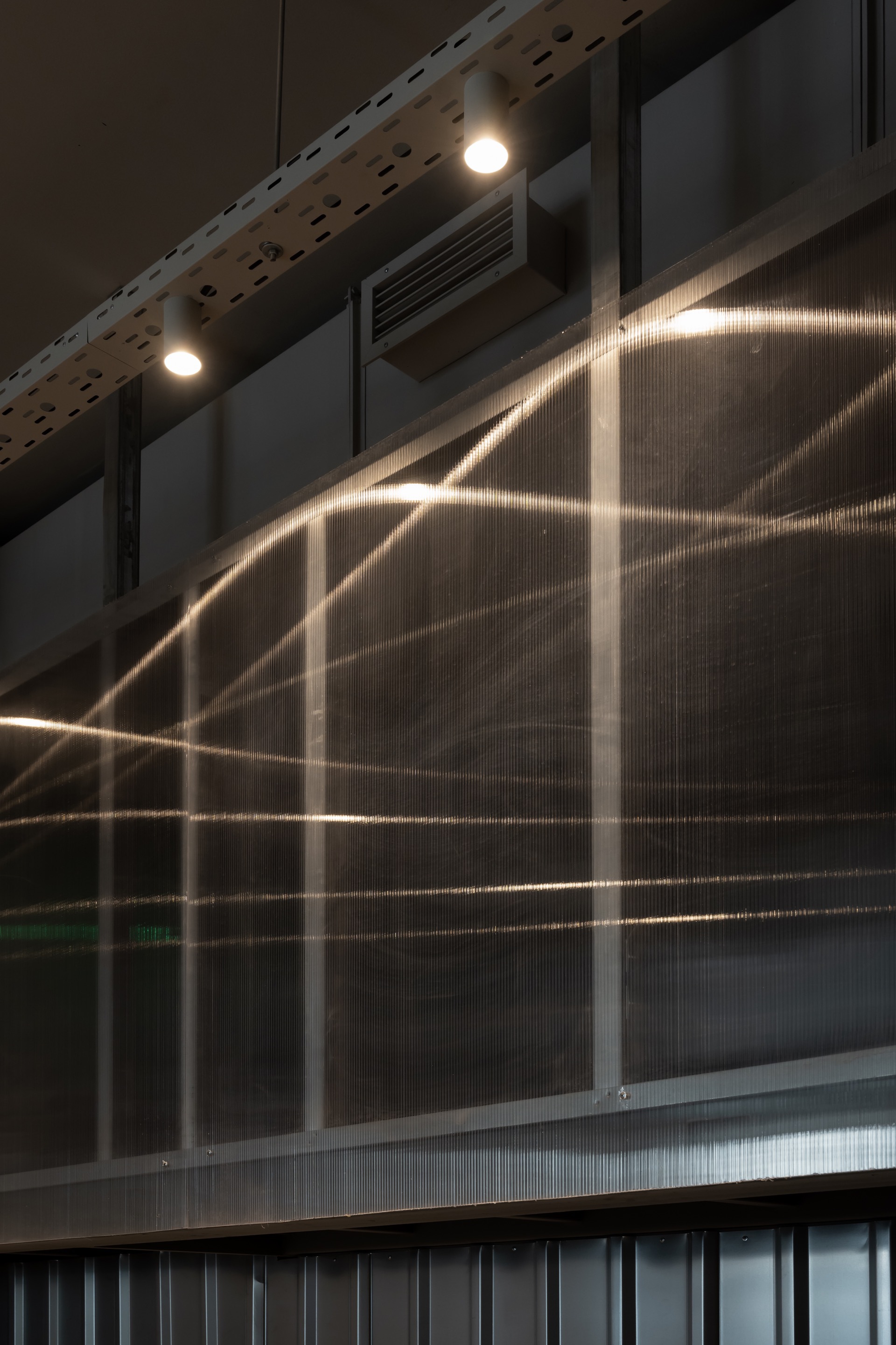 Gallery of Chernyi Cooperative Coffee Roasters / FREYA Architects - 19