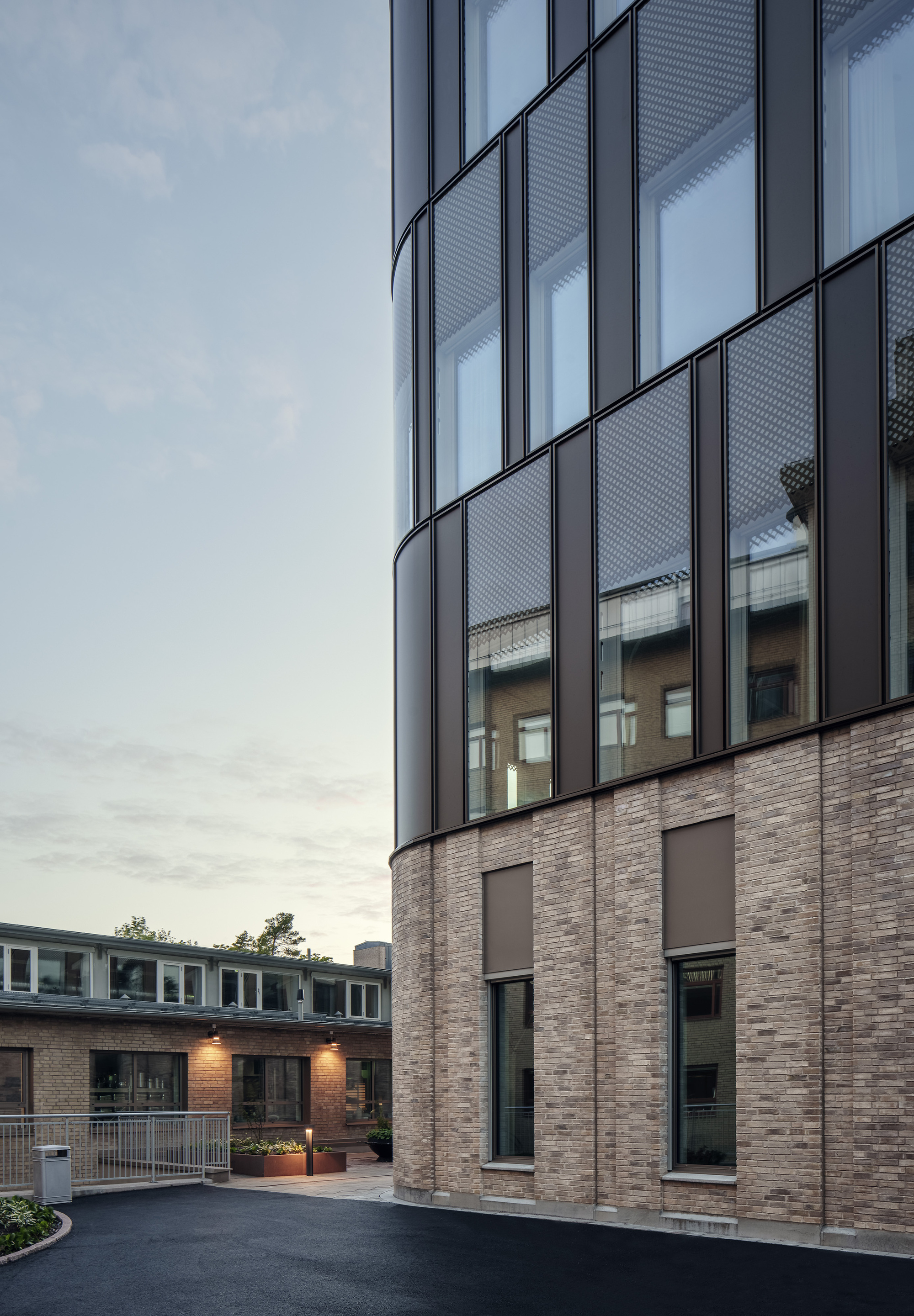 Gallery of Natrium University Building in Gothenburg / Kanozi ...