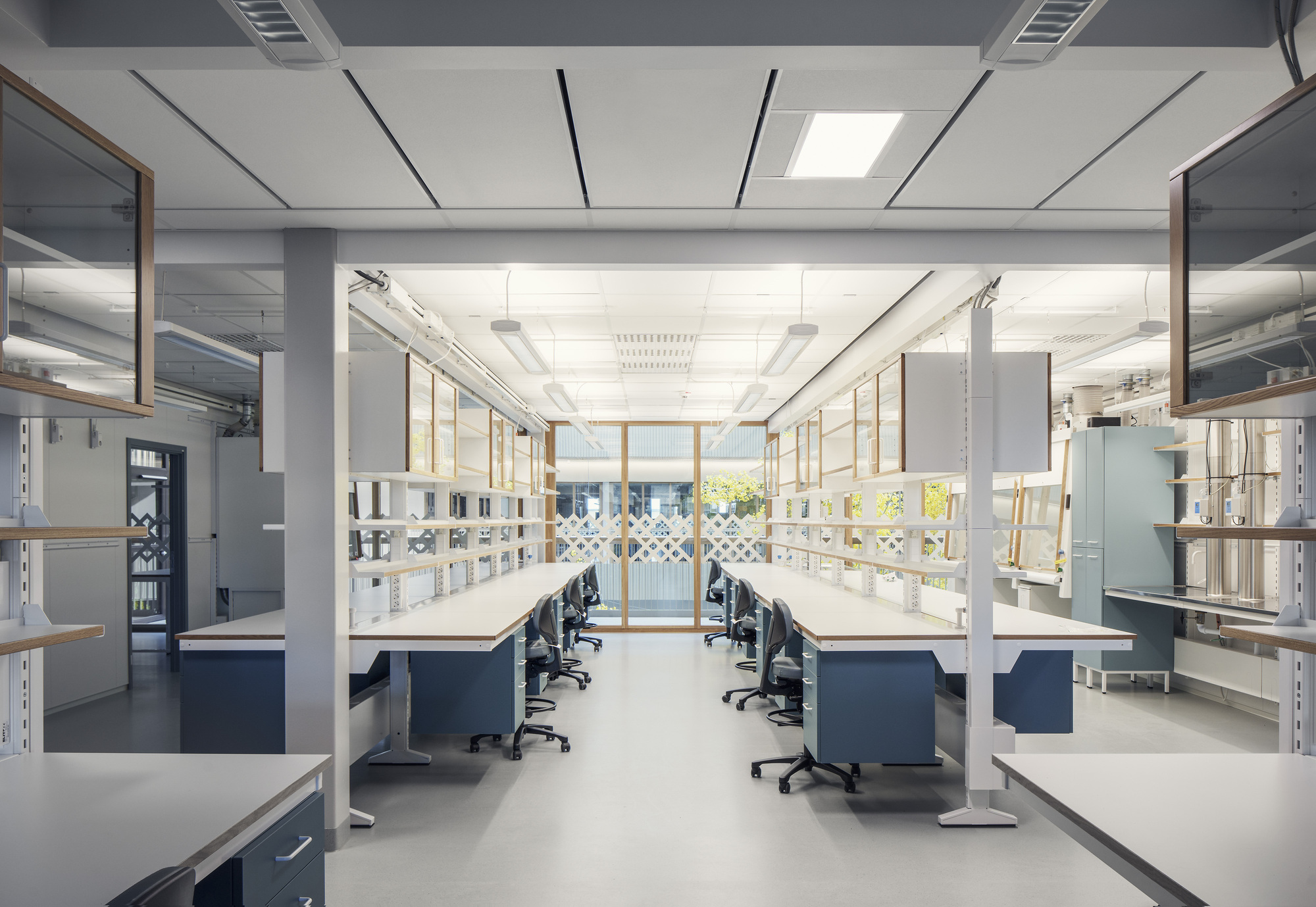 Gallery of Natrium University Building in Gothenburg / Kanozi ...