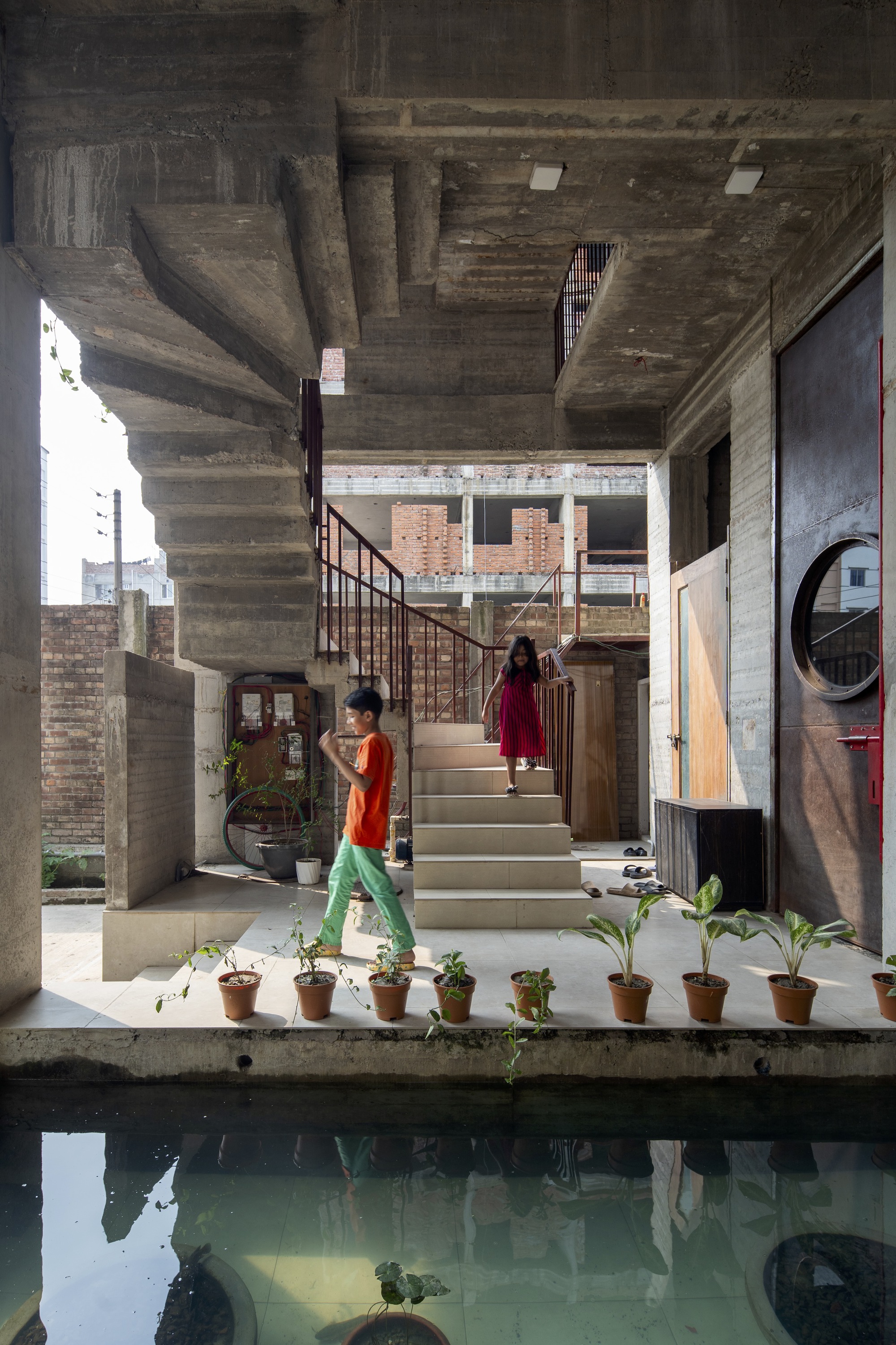 Gallery of Vasat Vita Office and Residence / Vuumaatra Consultants - 3