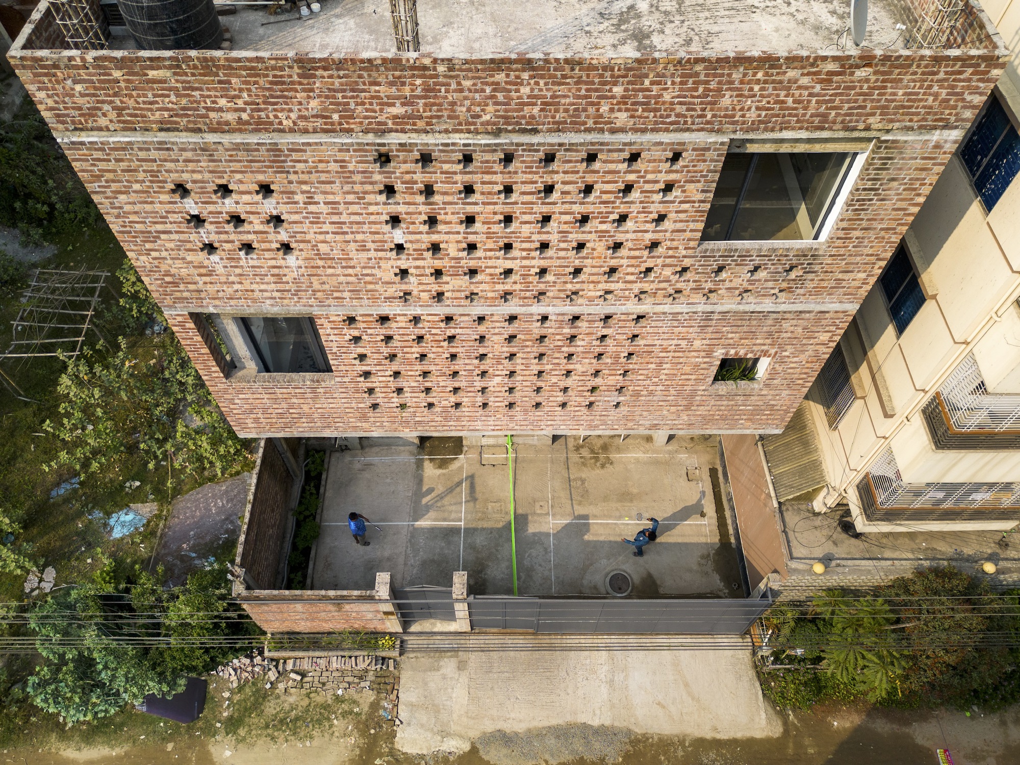 Gallery of Vasat Vita Office and Residence / Vuumaatra Consultants - 9