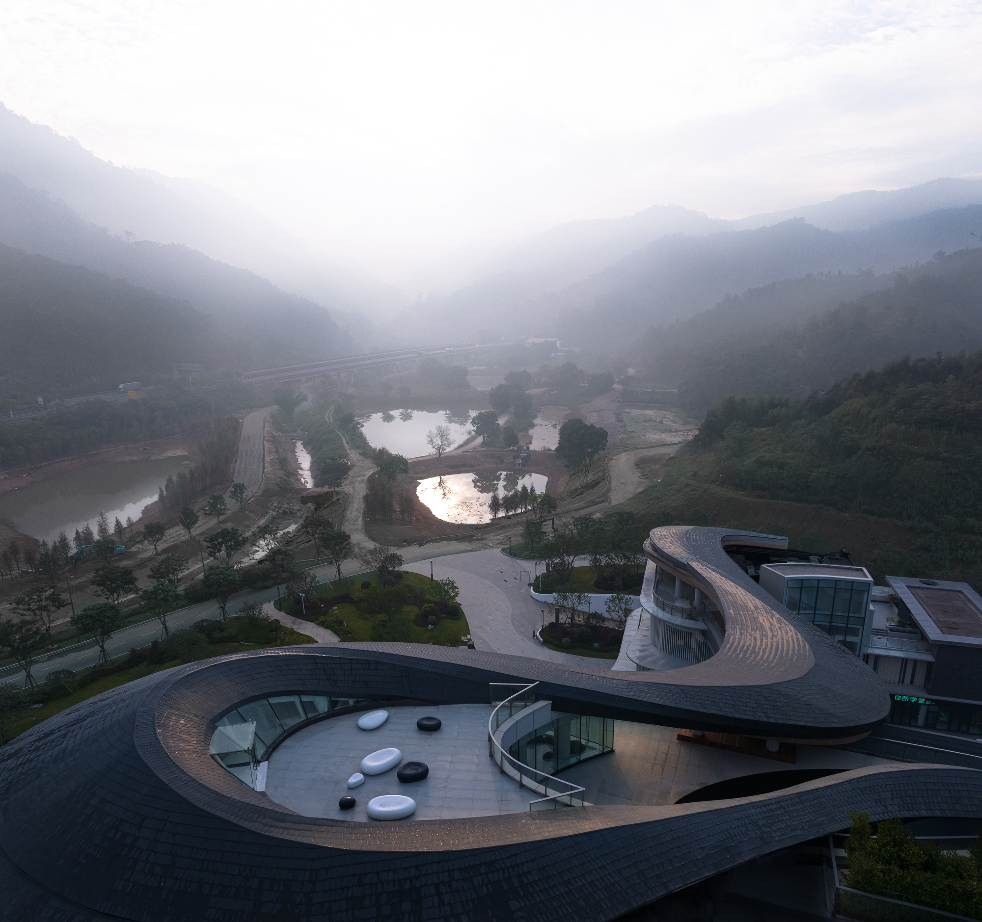 Gallery of THALLO Boutique Hotel Cluster / BUZZ/ Büro Ziyu Zhuang - 7