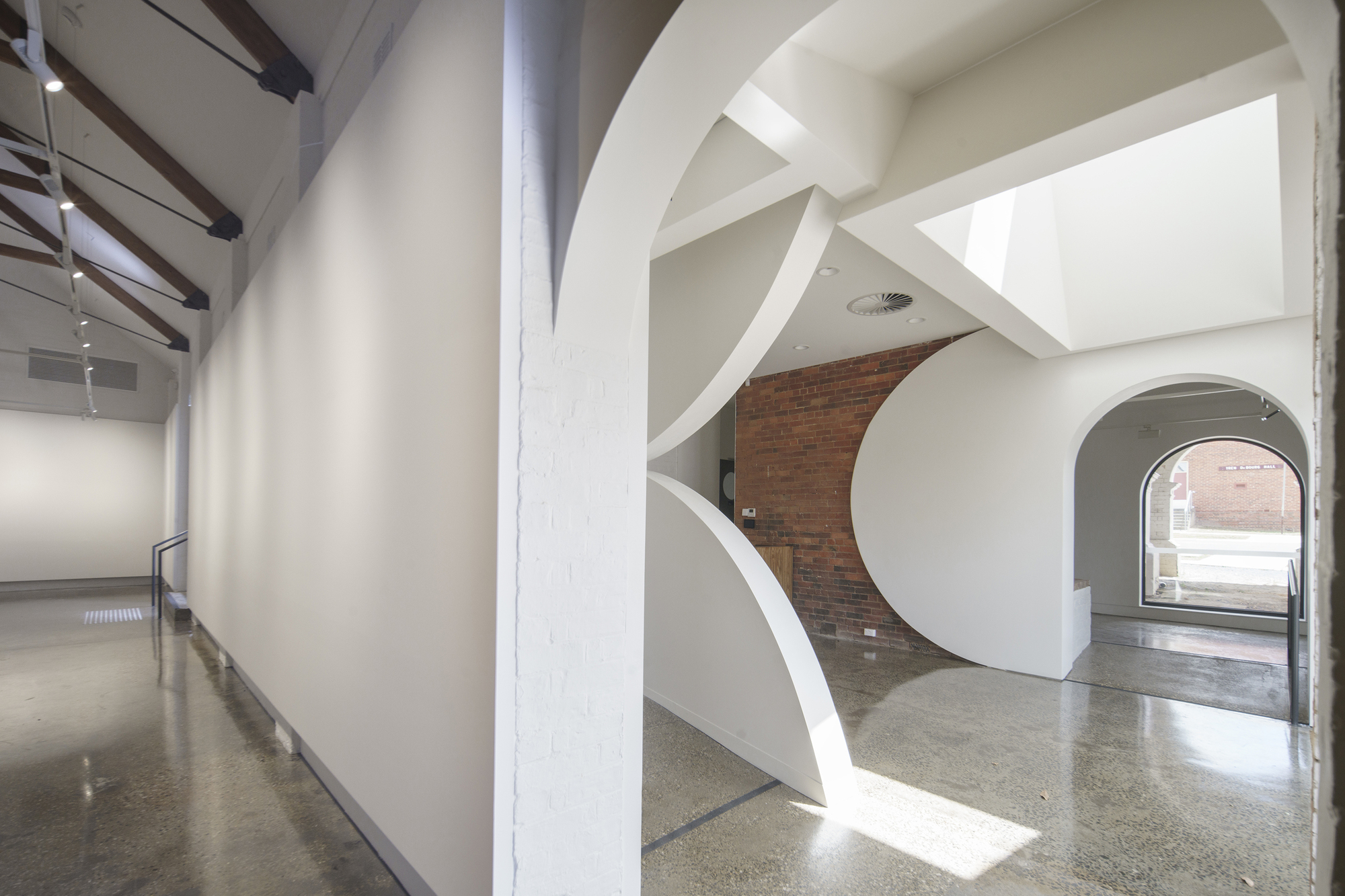 Gallery of Central Goldfields Art Gallery / Nervegna Reed Architecture - 9