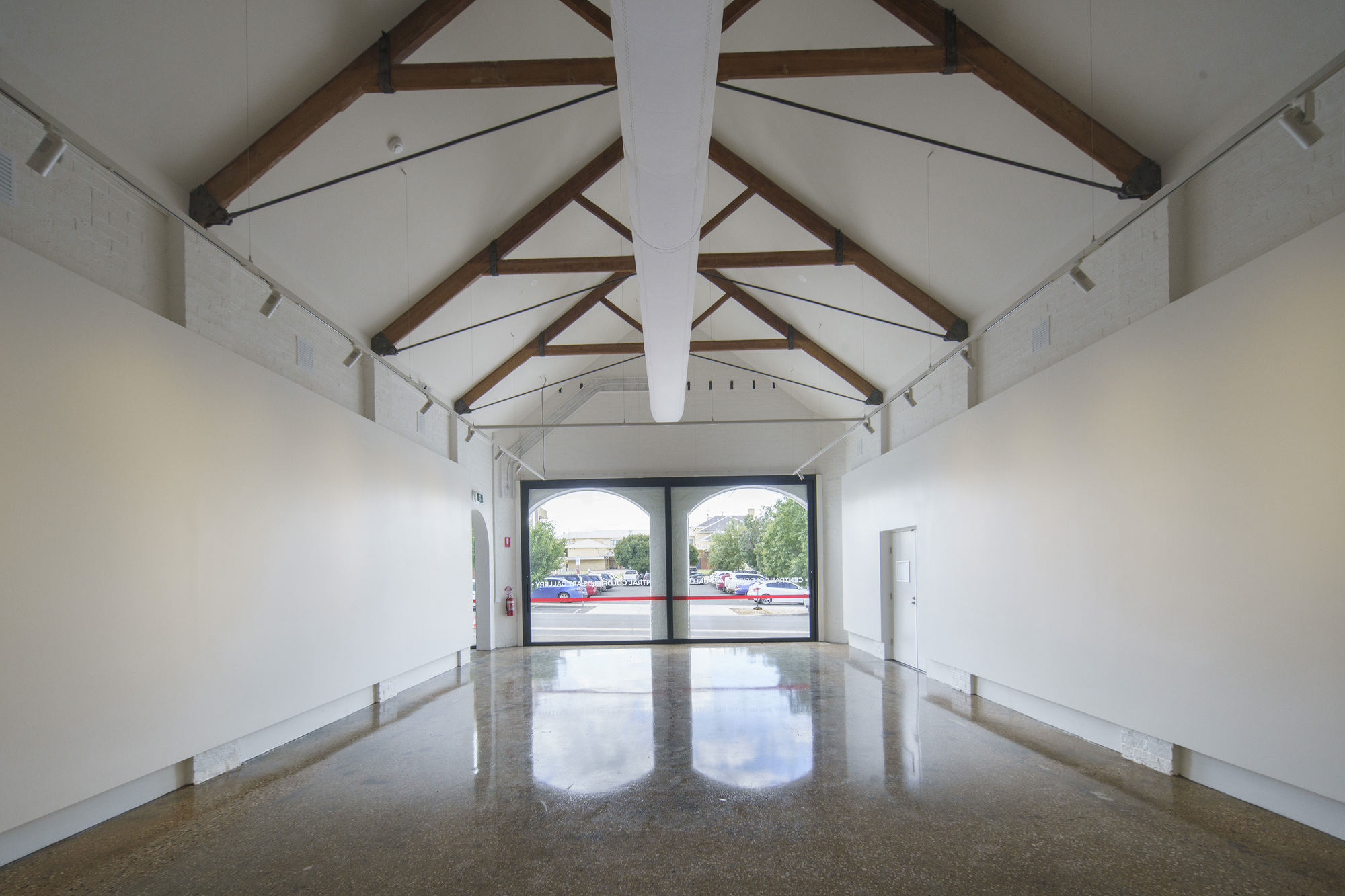 Gallery of Central Goldfields Art Gallery / Nervegna Reed Architecture - 12