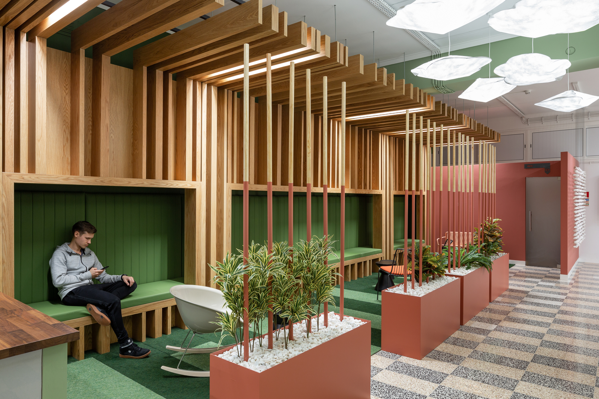Gallery of 16 Multi-Colored Office Spaces That Use Chromaticism to ...