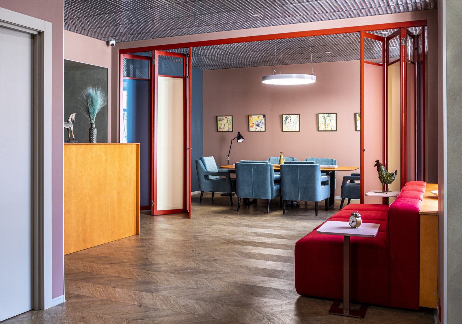 Gallery of 16 Multi-Colored Office Spaces That Use Chromaticism to ...