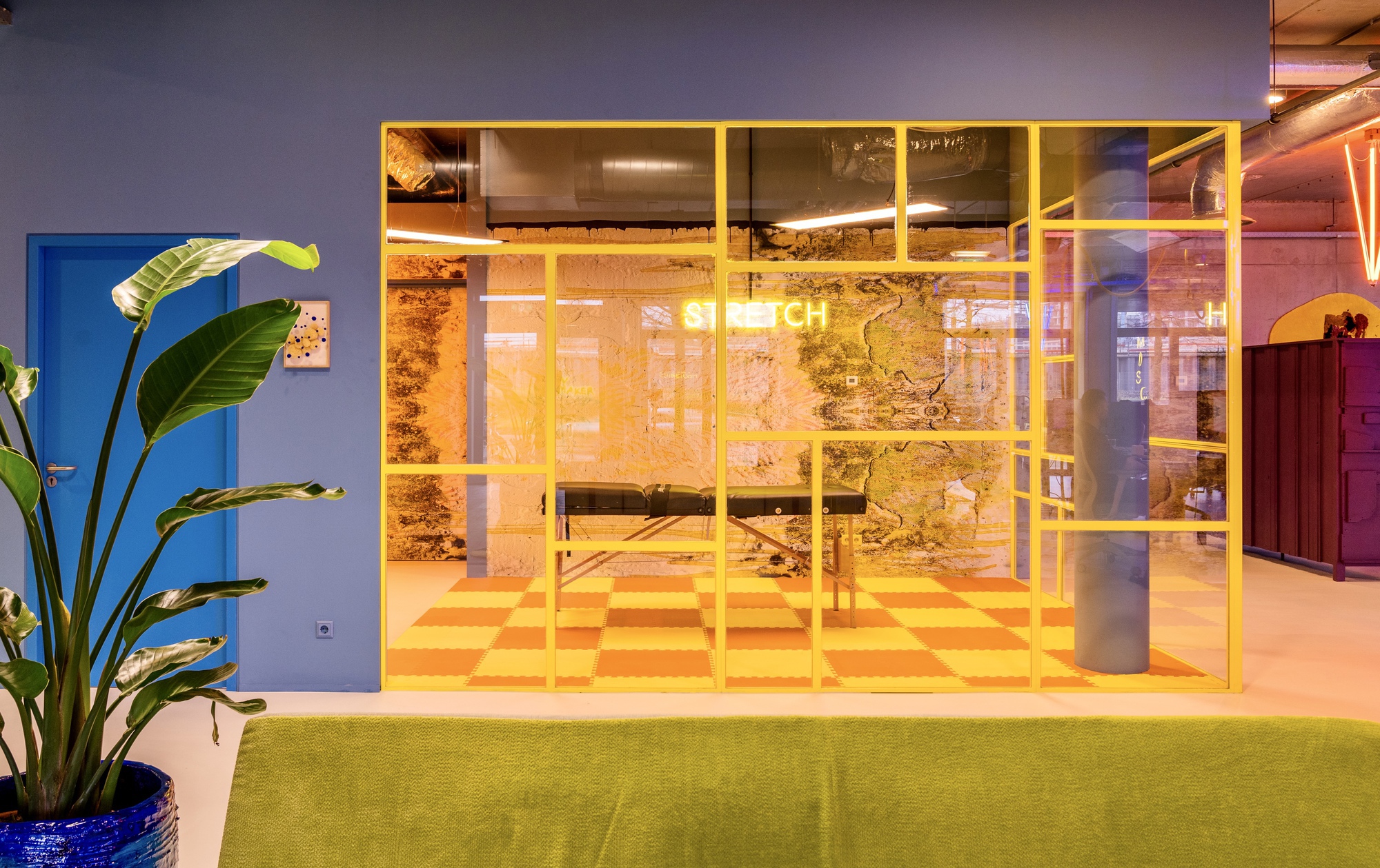 Gallery of 16 Multi-Colored Office Spaces That Use Chromaticism to ...