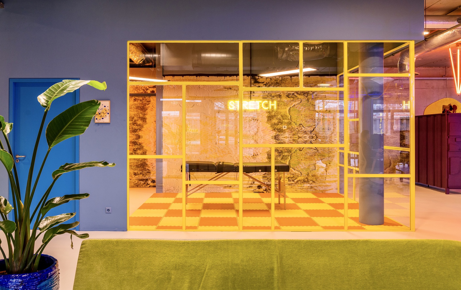 Gallery of 16 Multi-Colored Office Spaces That Use Chromaticism to ...