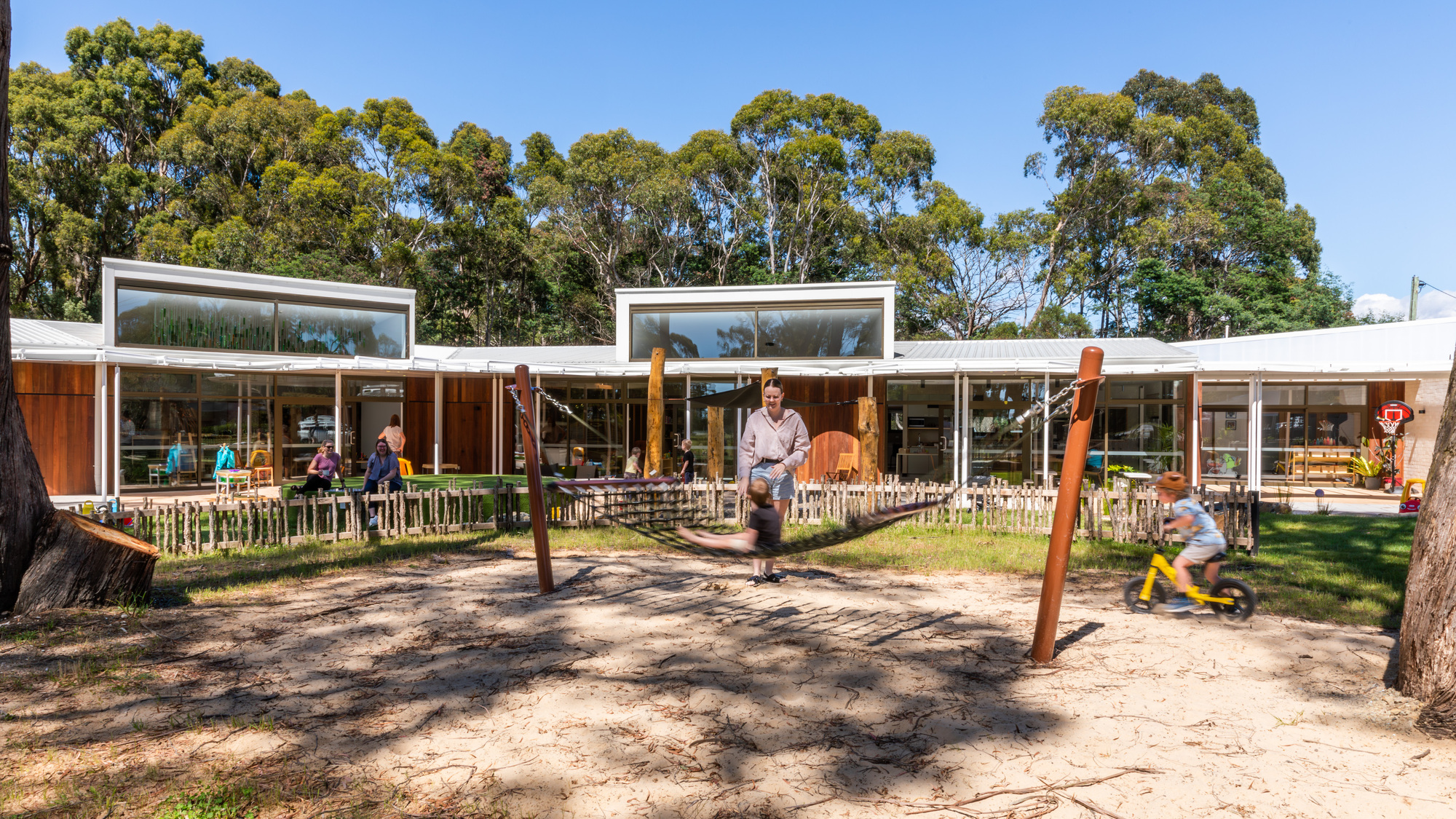 Gallery of Larapi Child and Family Learning Centre / JAWS Architects - 8