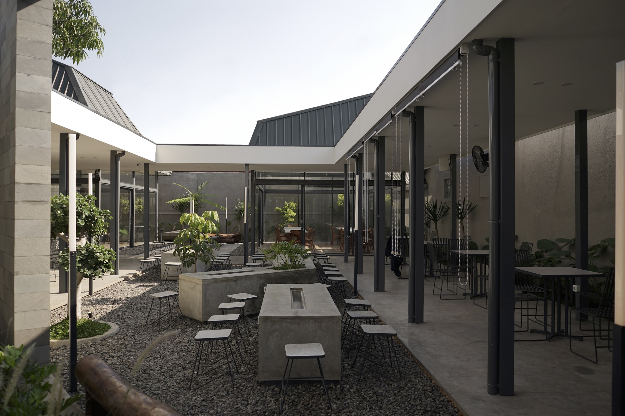 Tanulo Coffee / Simpul Studio | ArchDaily