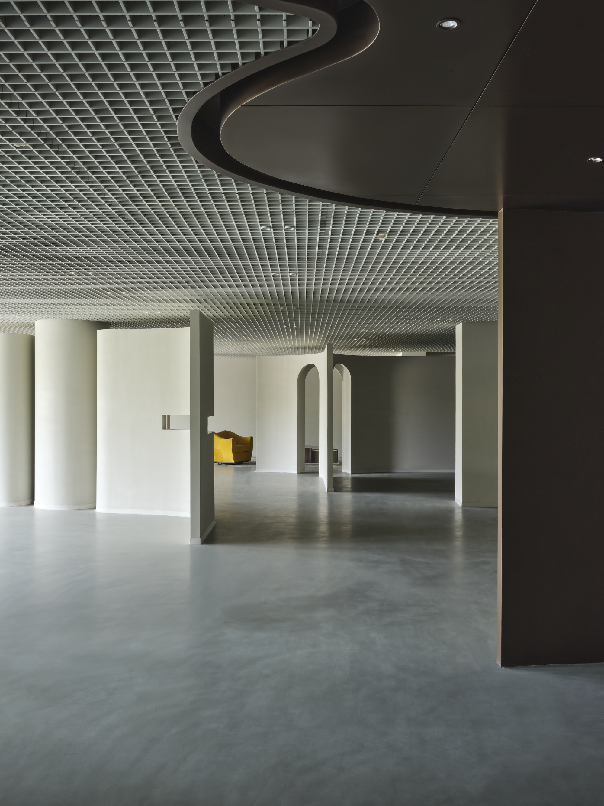 Gallery of IDUS Furniture Showroom / I'm D'sign - 9