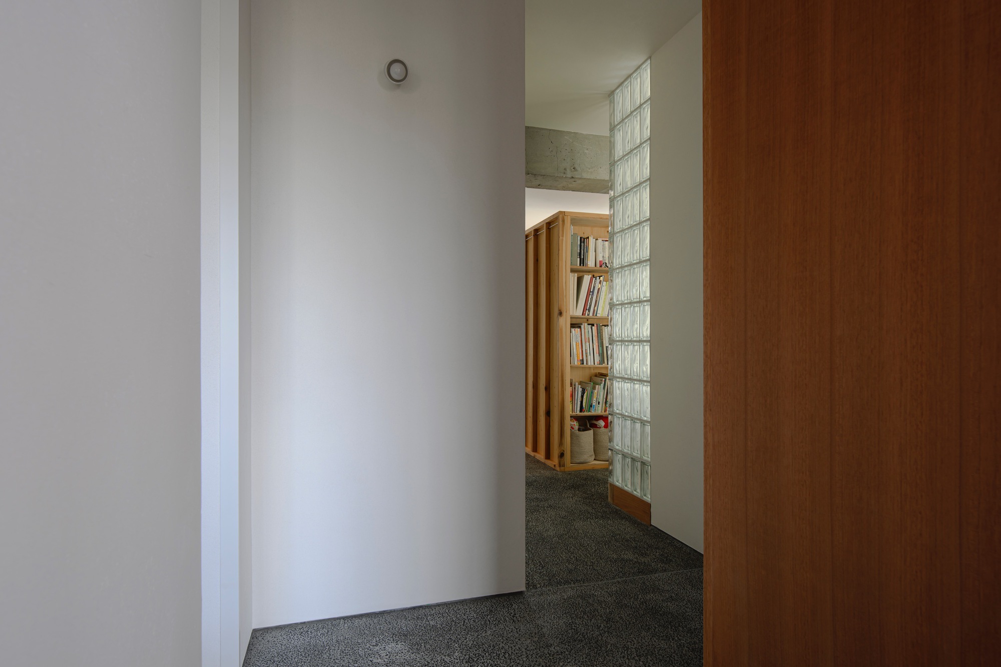 Gallery of Apartment in Oku / Buttondesign - 9