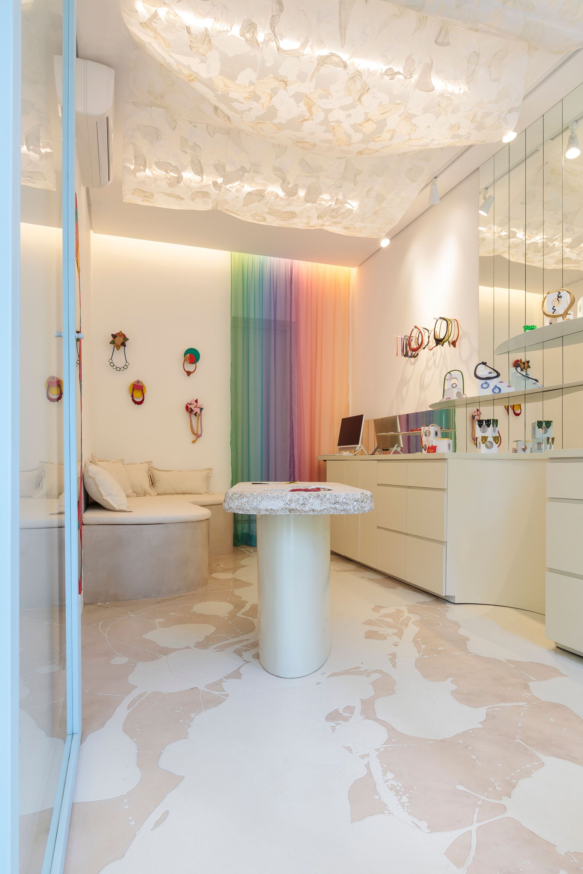 Gallery of MR Atelier and Store Flex / Gema Arquitetura - 10