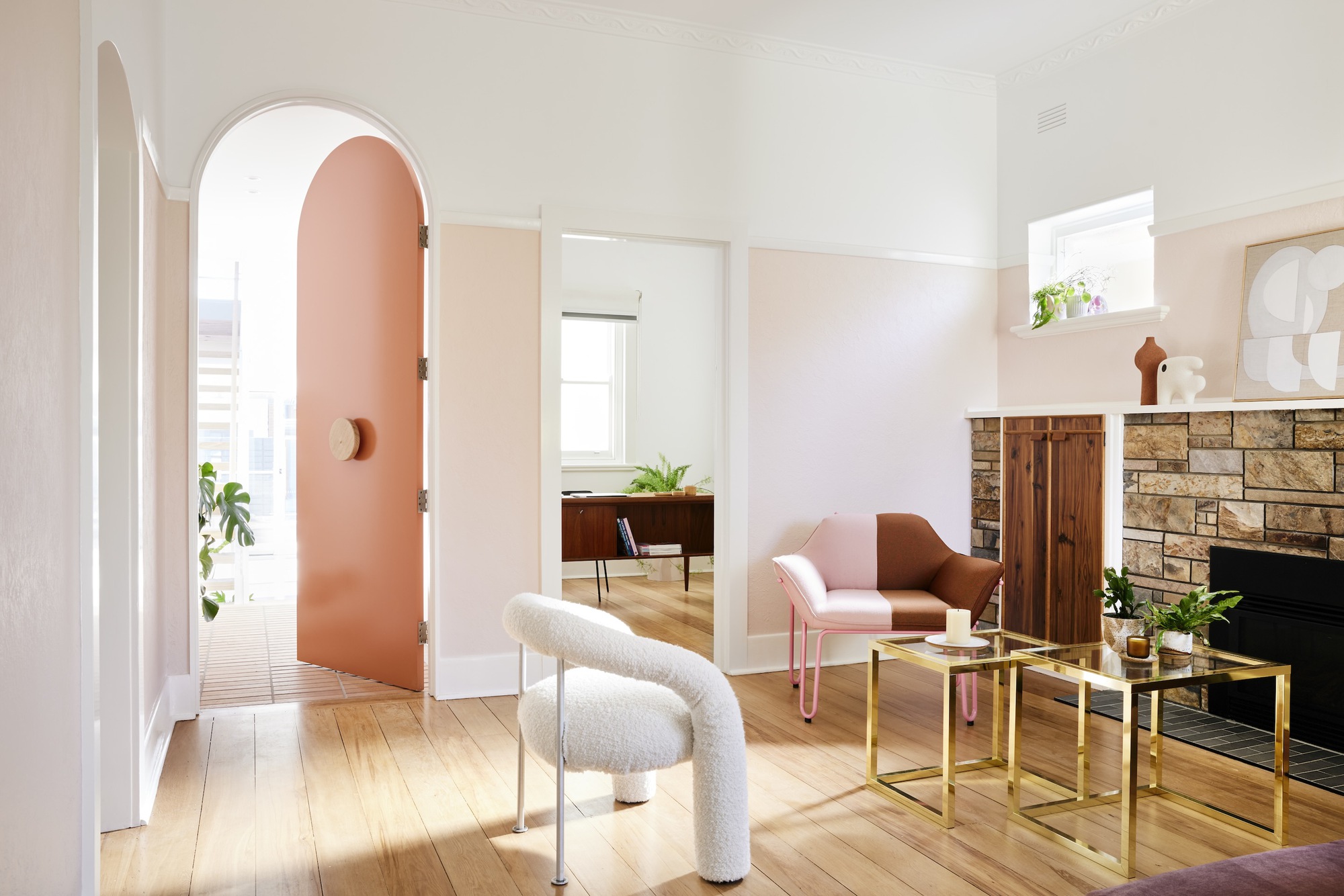 Gallery of Kiddy Kitty Court House / Kuzman Architecture - 18