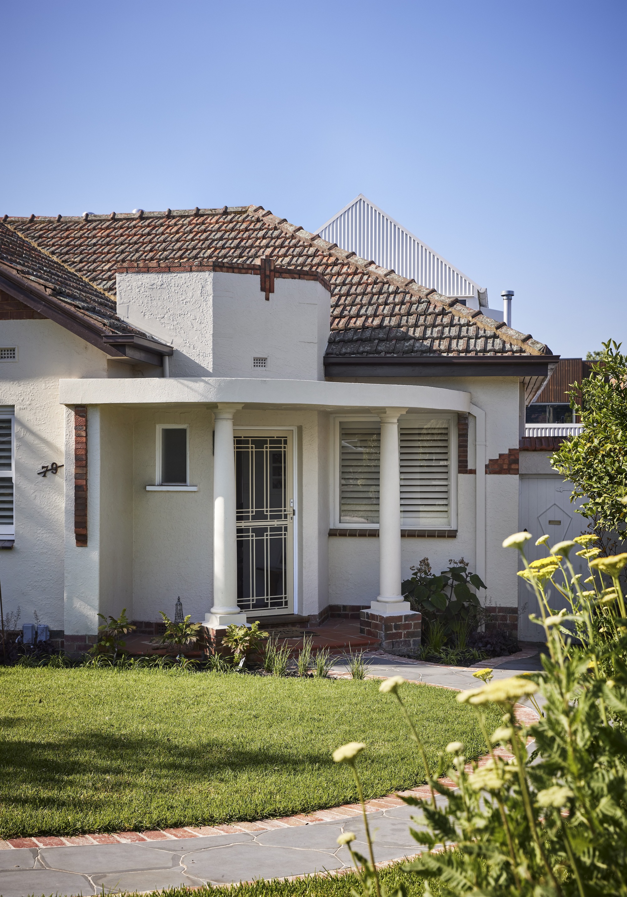 Gallery of Kiddy Kitty Court House / Kuzman Architecture - 25