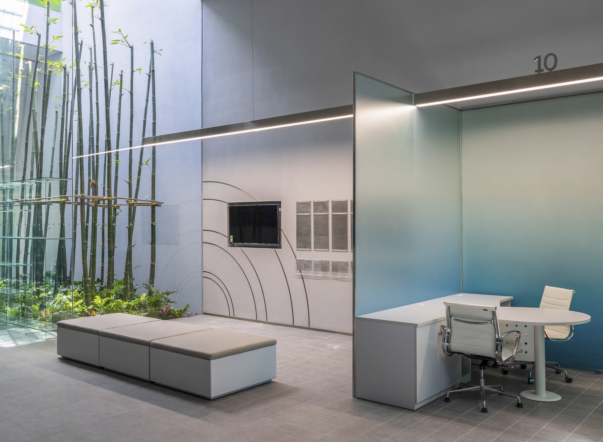 Gallery of ACB Bank Office / MIA Design Studio - 21