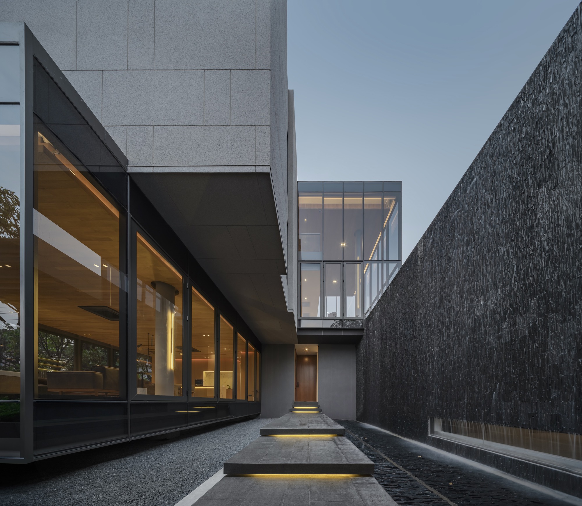 Galería de Casa Cascada / Greenbox Design - 25