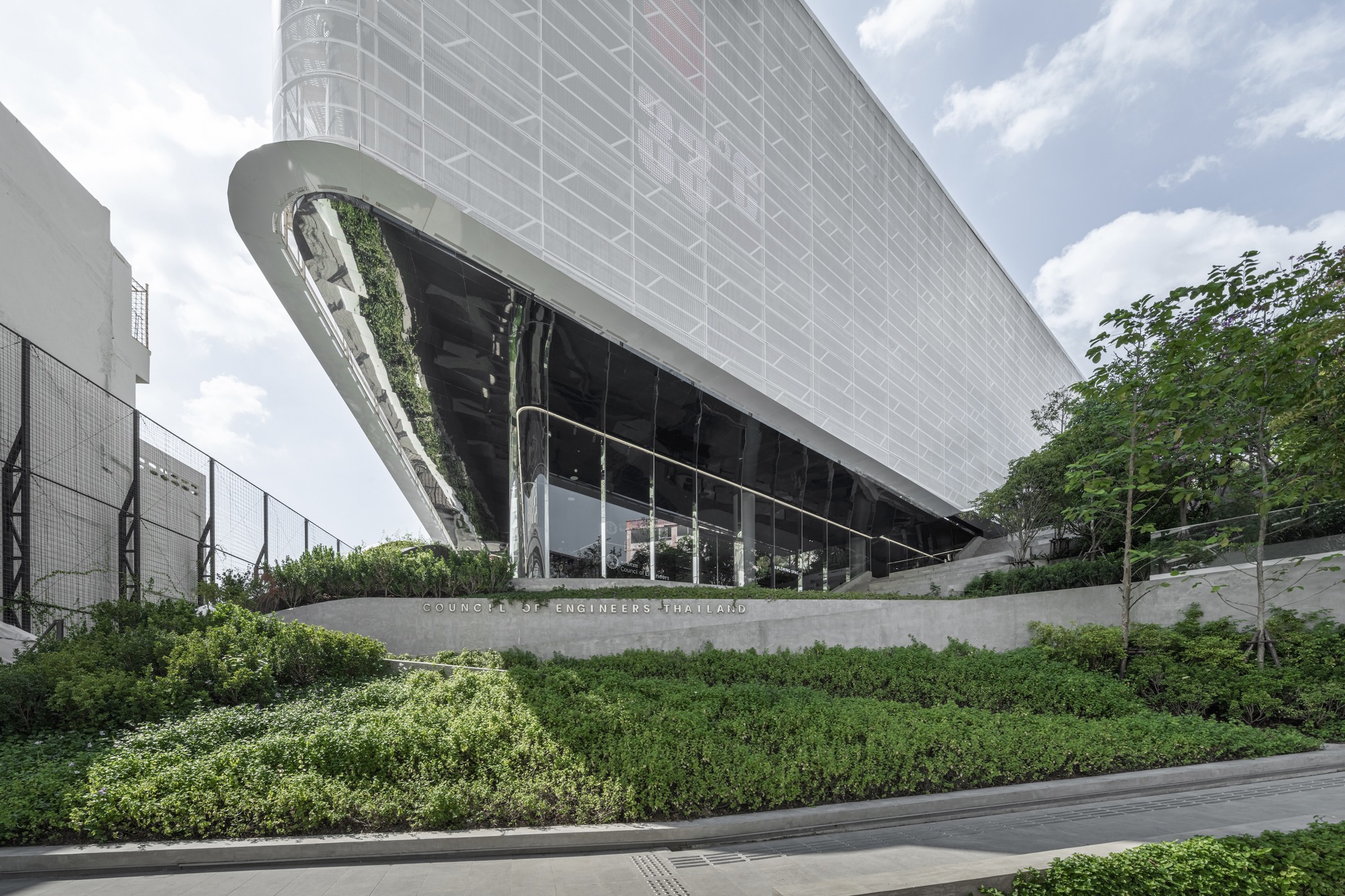 Gallery of The Headquarters of Council of Engineers / AATTN8A - 2