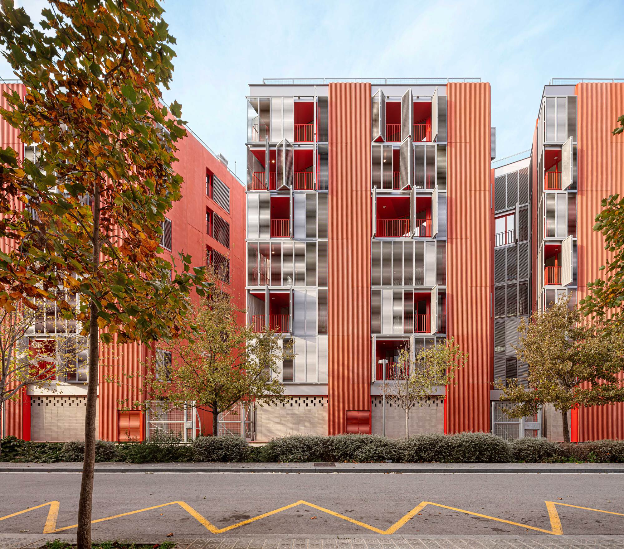 Gallery of 72 Social Housing Units at the Marina del Prat Vermell ...