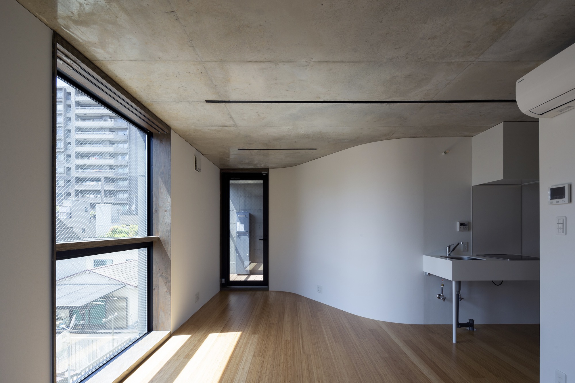Gallery of Corte Apartment Complex / Hiroyuki Ito Architects - 6