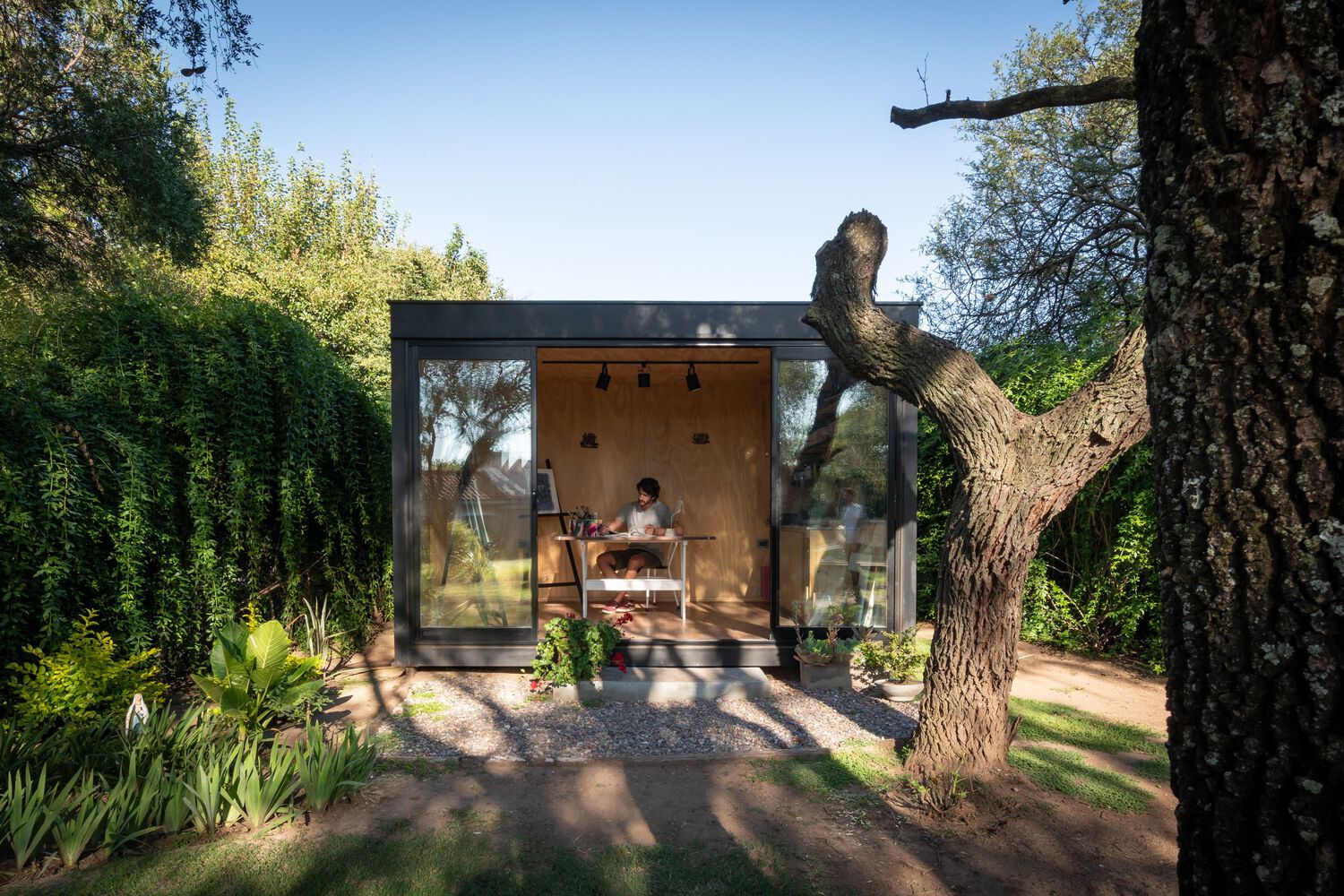 Gallery of Architectural Modules: Implementation and Adaptability in ...