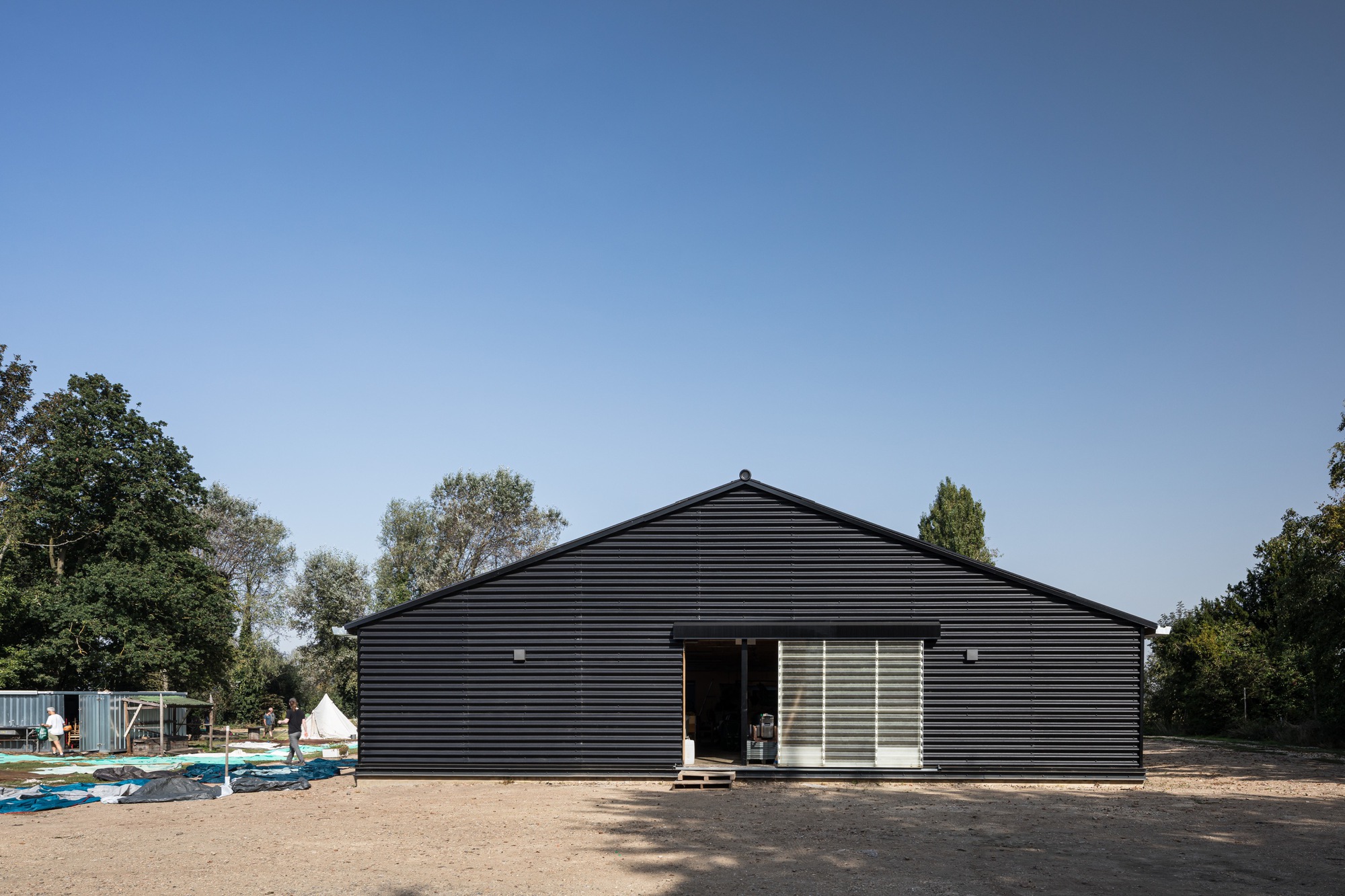 Gallery of The Big Roof Storage and Training Center / Mole Architects + Invisible Studio - 12