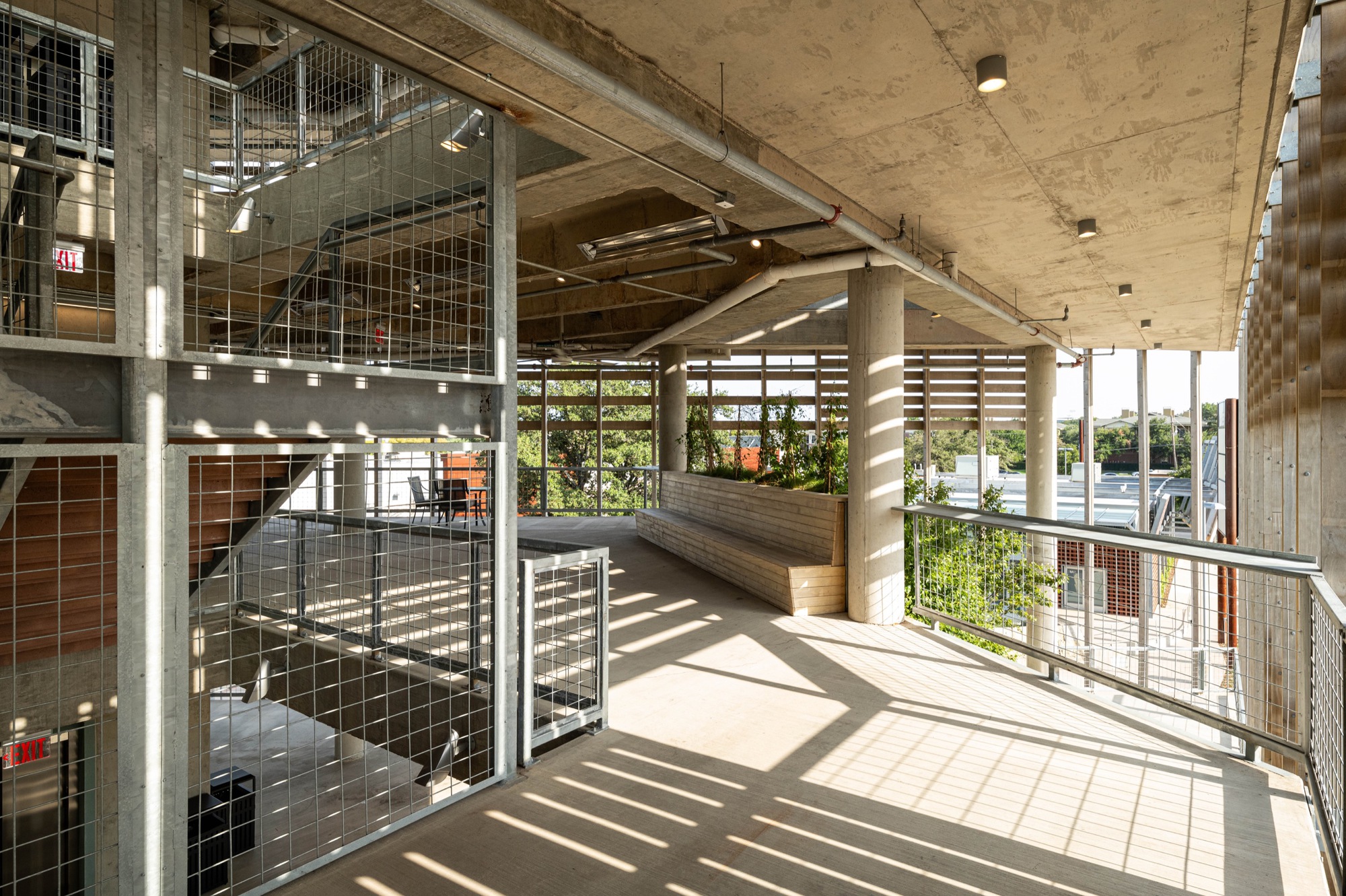Gallery of Shady Brook Office Building / Cunningham Architects - 10