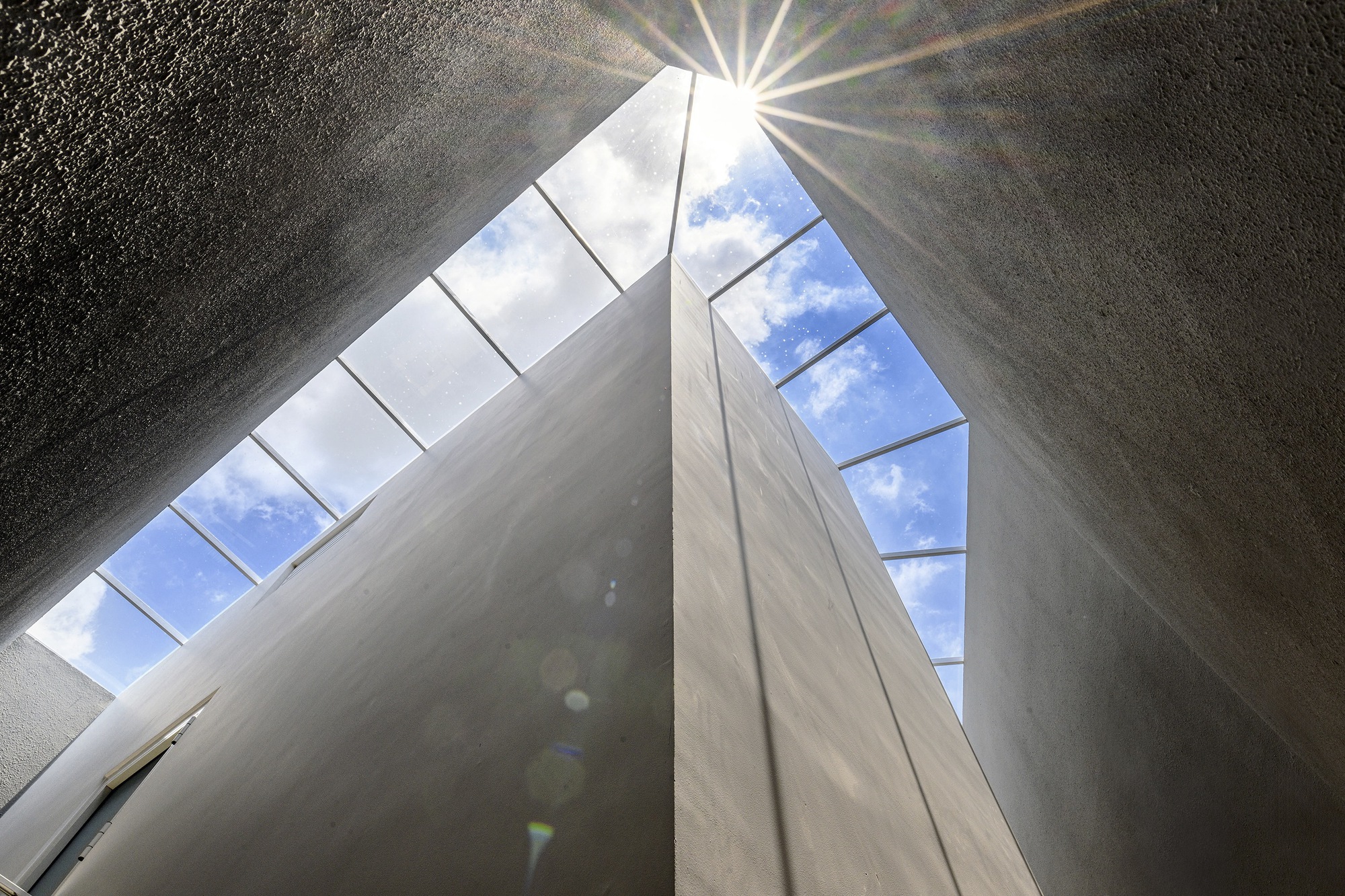 Galería de Edificio Cornerstone / ROOM+ Design & Build - 5