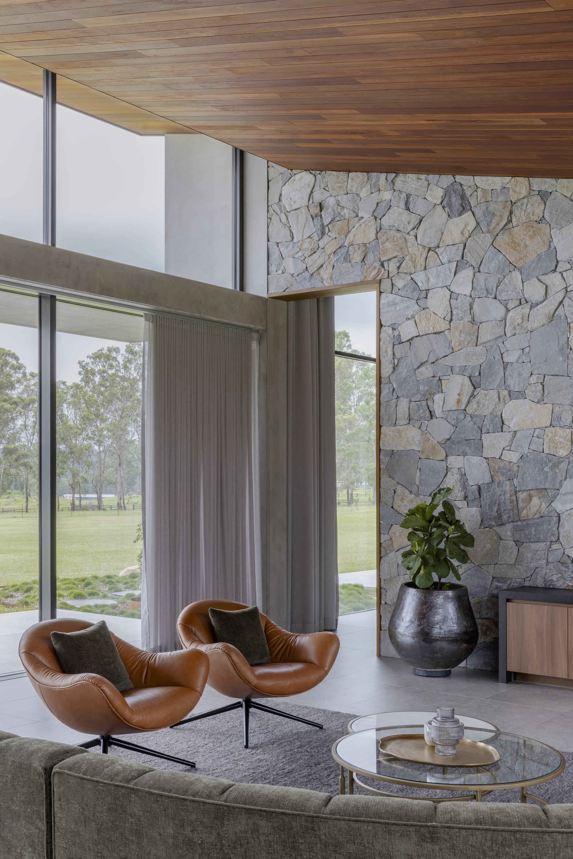 Gallery of The Base / J Mammone Architecture - 11