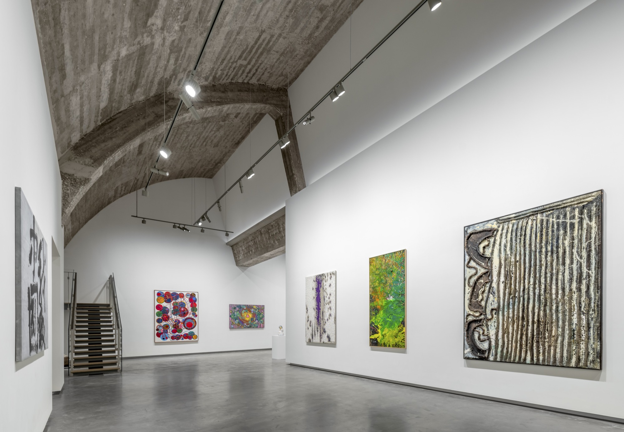 Galeria de Galeria Whitestone Beijing 798 / Kengo Kuma & Associates - 8