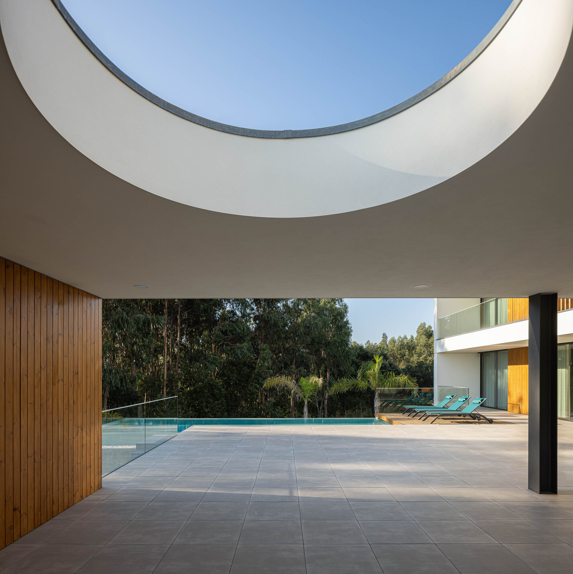 Gallery of J.M.C. House / Atelier d'Arquitectura Lopes da Costa - 32