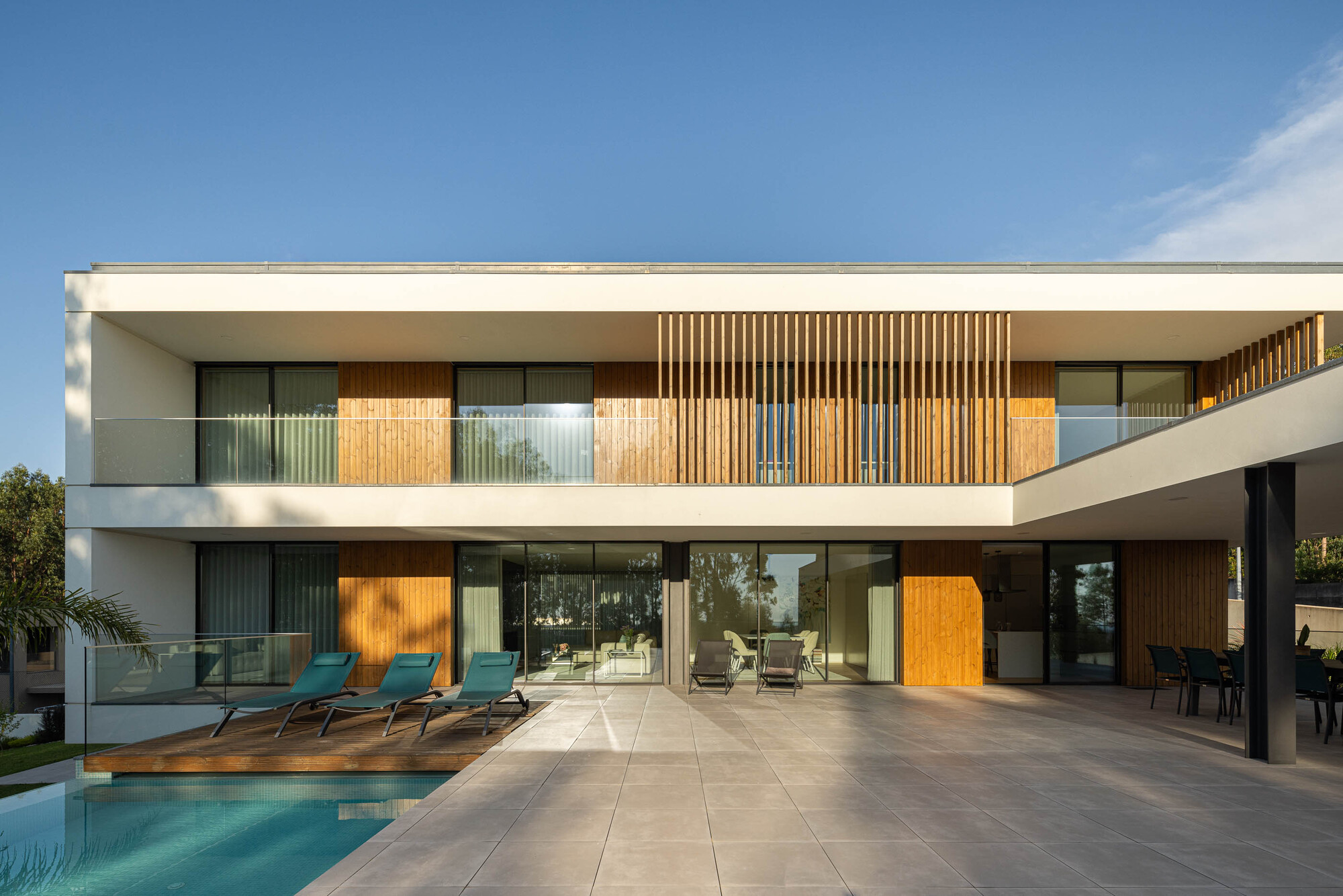 Gallery of J.M.C. House / Atelier d'Arquitectura Lopes da Costa - 33