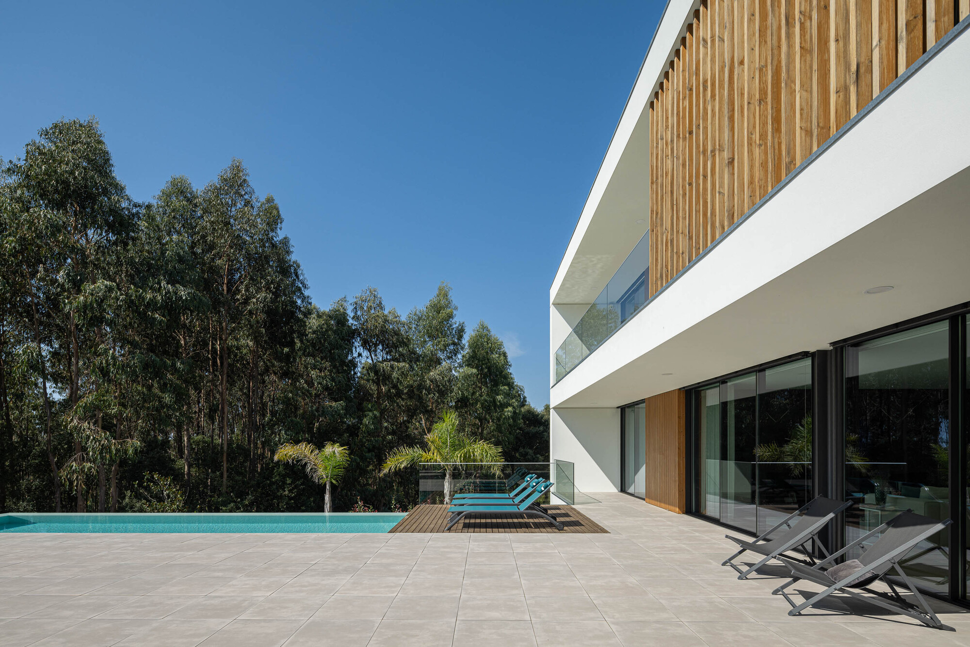 Gallery of J.M.C. House / Atelier d'Arquitectura Lopes da Costa - 21