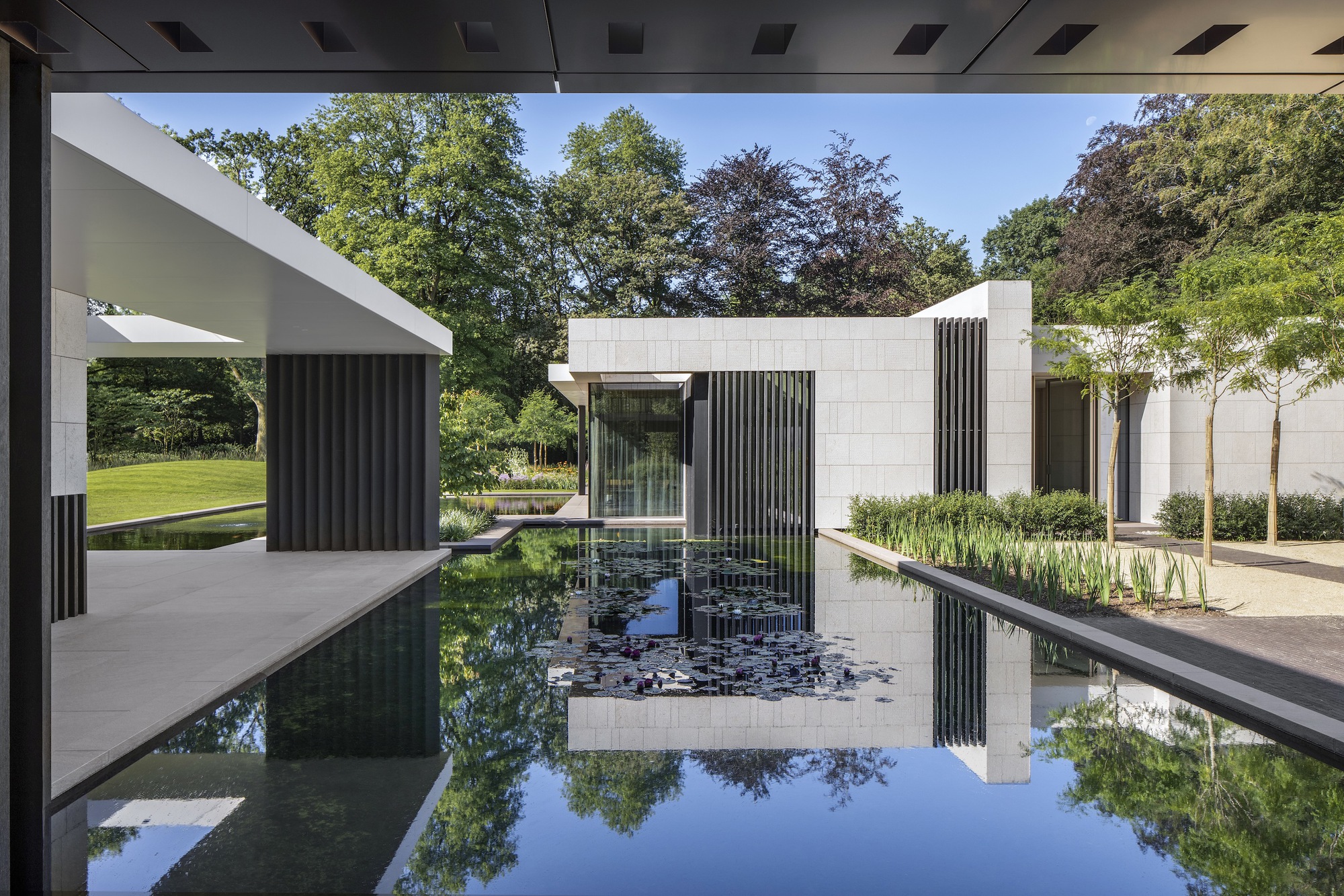 Gallery of Flanders House / SAOTA - 13