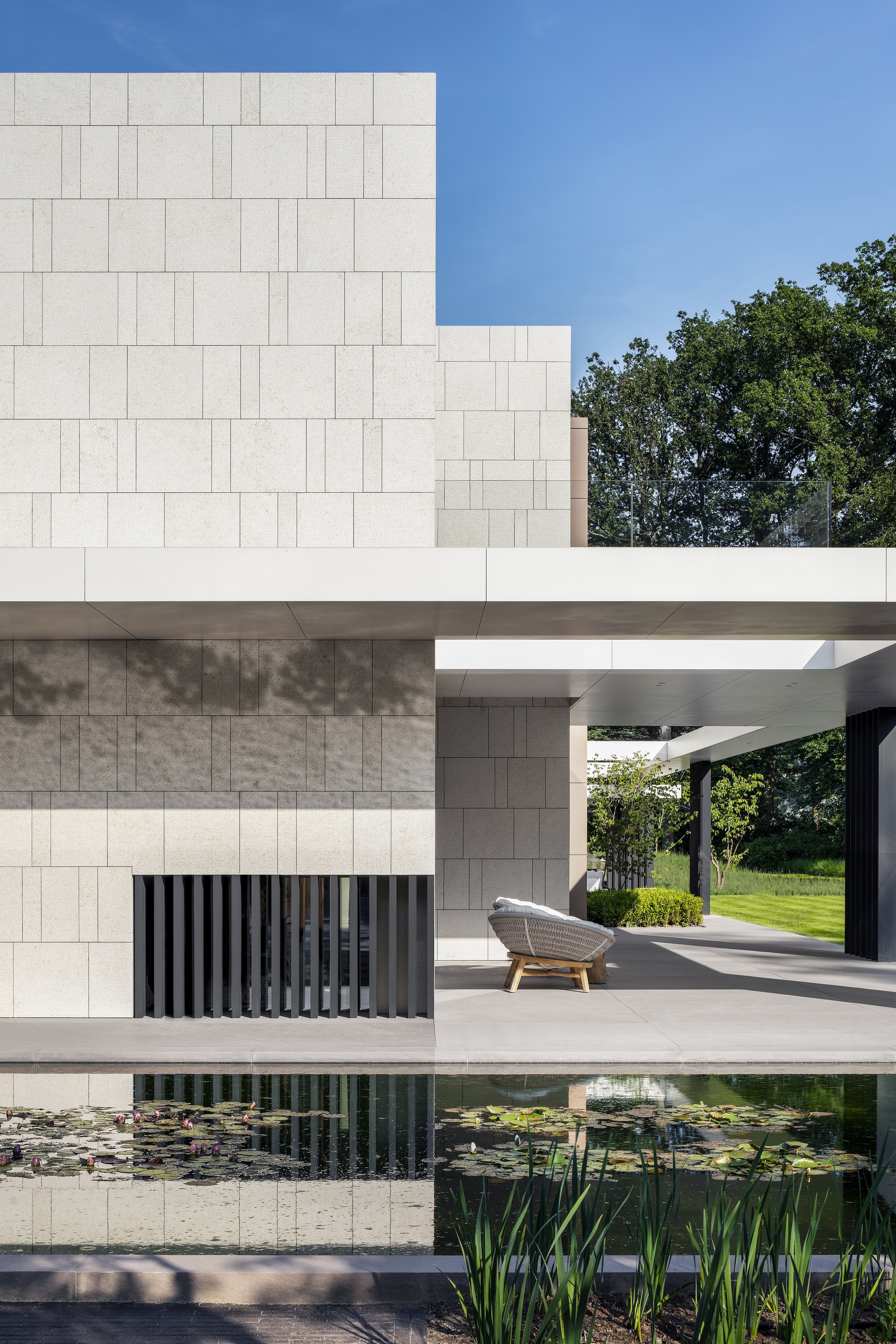 Gallery of Flanders House / SAOTA - 15