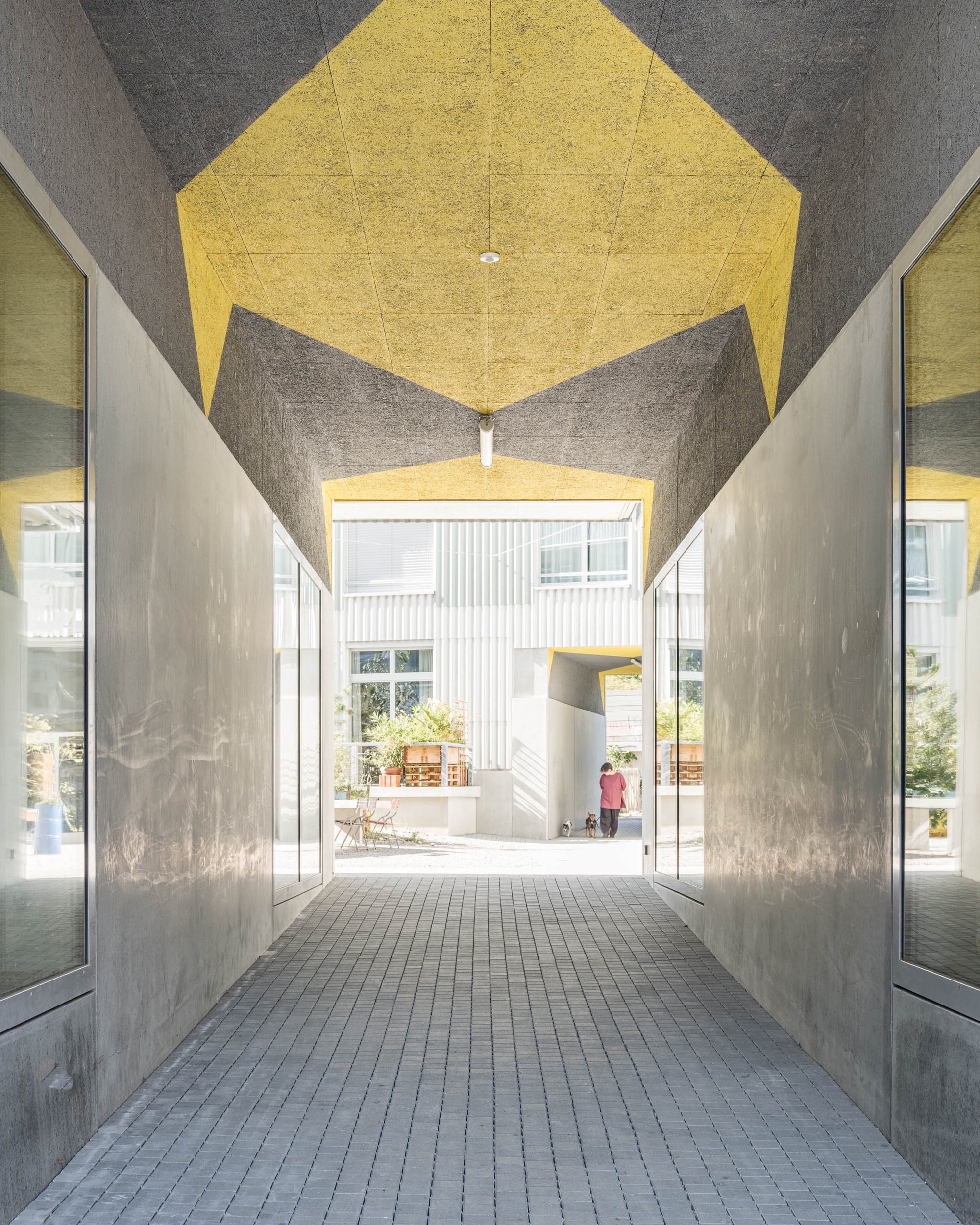 Gallery of Hochbord Housing / Conen Sigl Architekten - 13