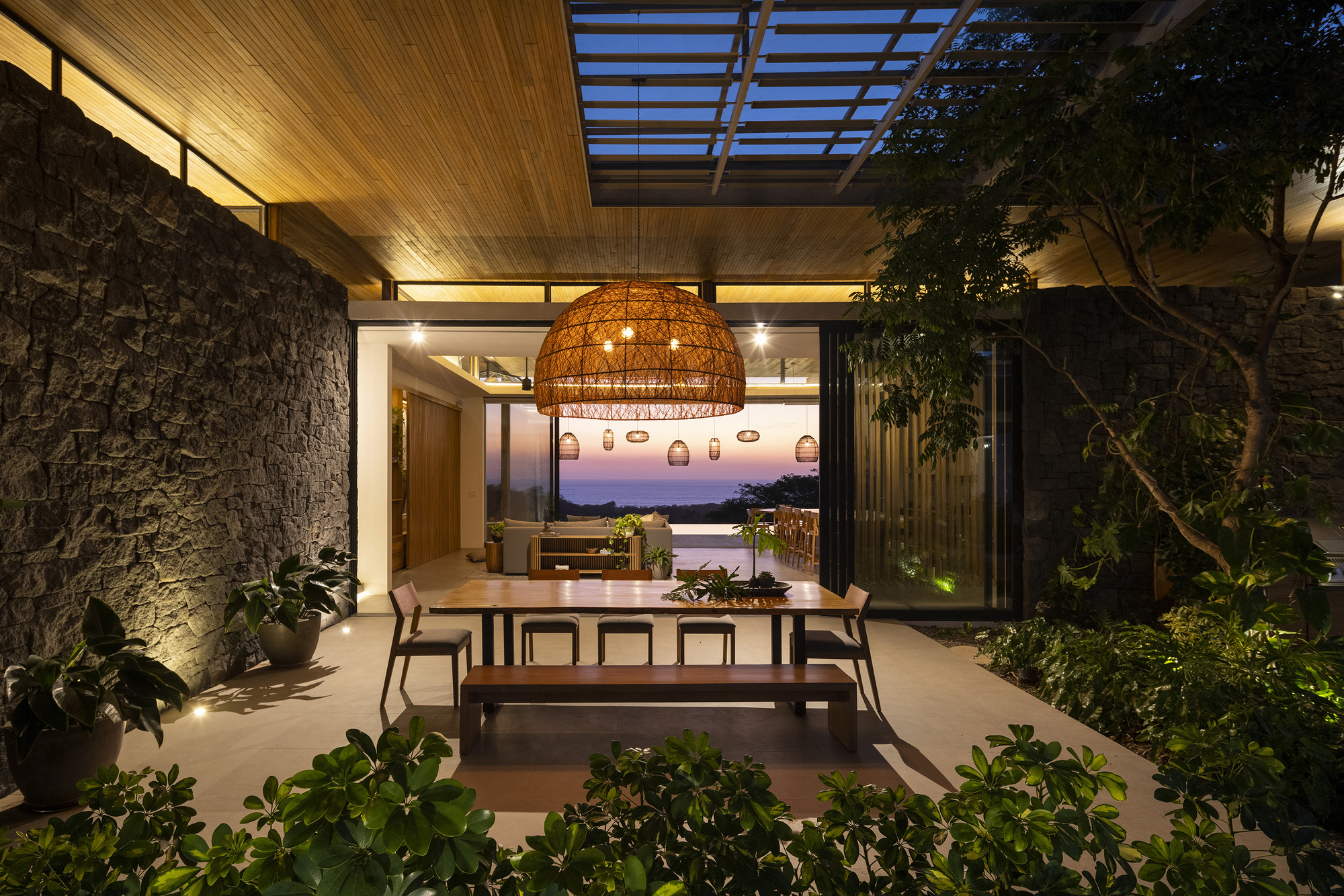 Gallery of Pergola House / Studio Saxe - 19