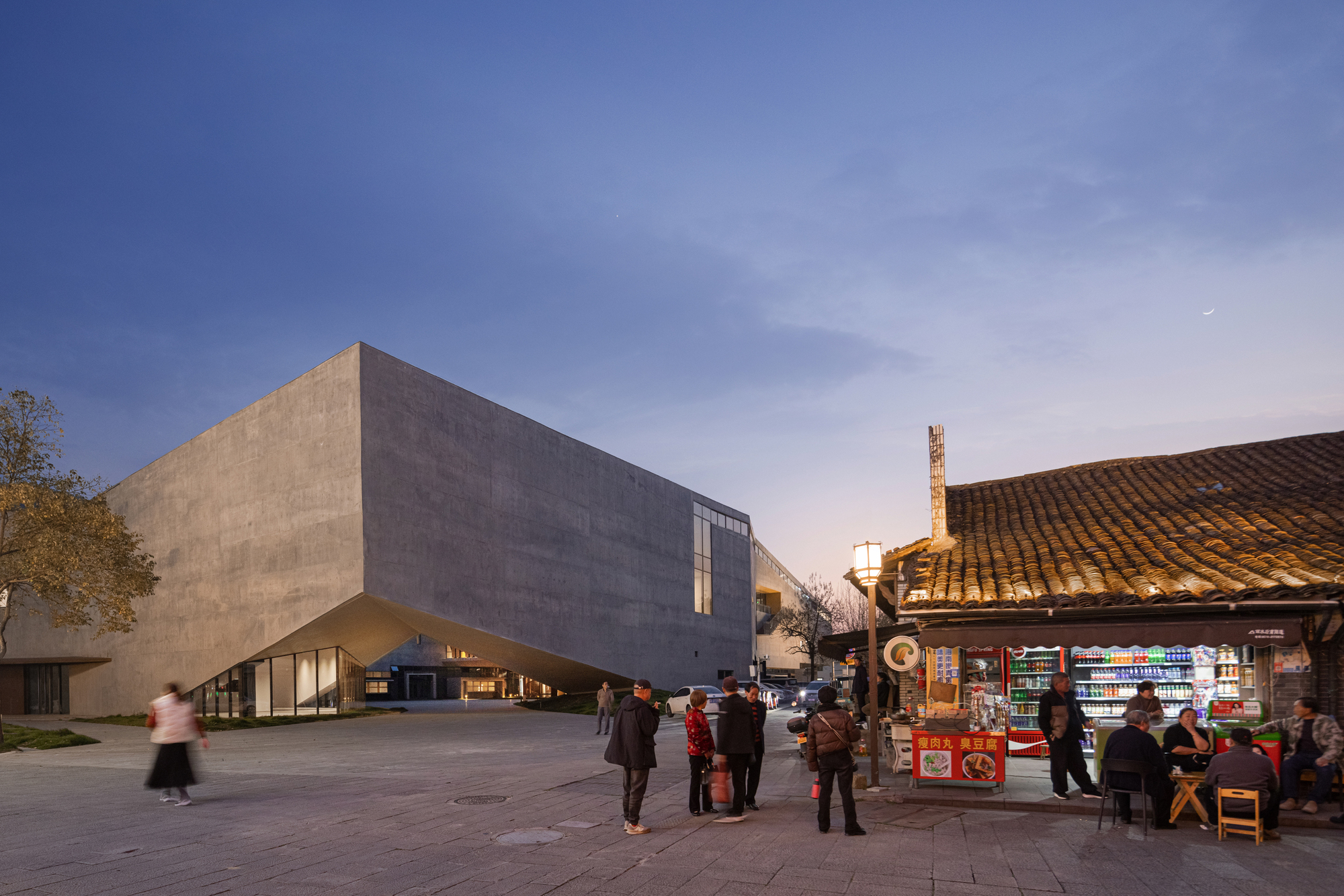 Galeria de Centro de arte Zhejiang Lishui Guyanhuaxiang / line+ studio - 23