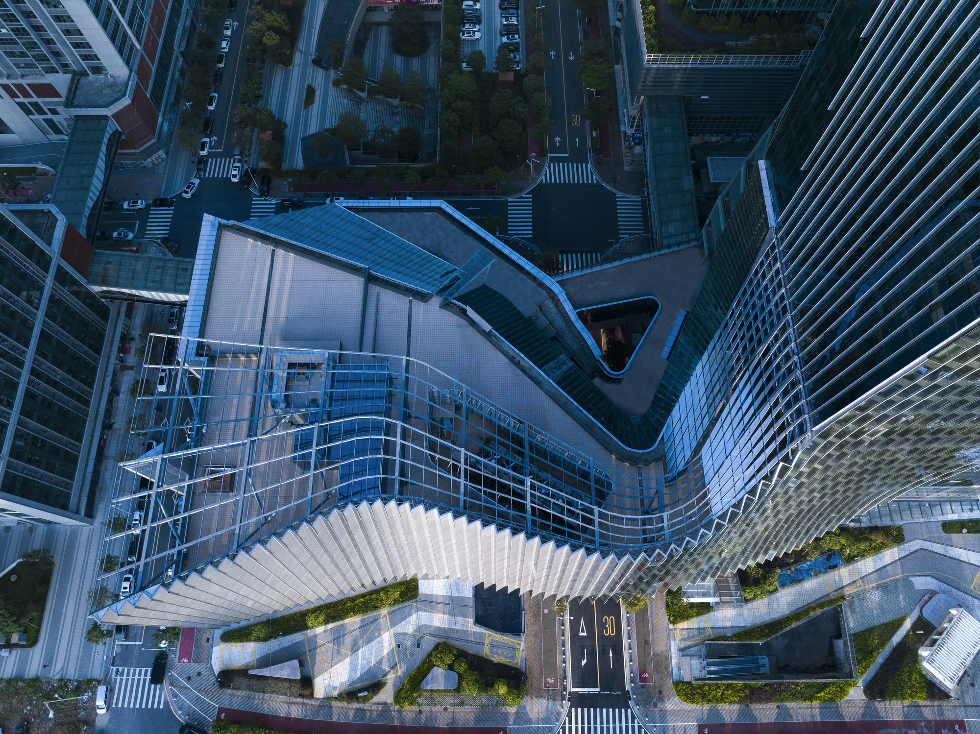 画廊 佛山企业家大厦 / CCDI 21工作室 - 13