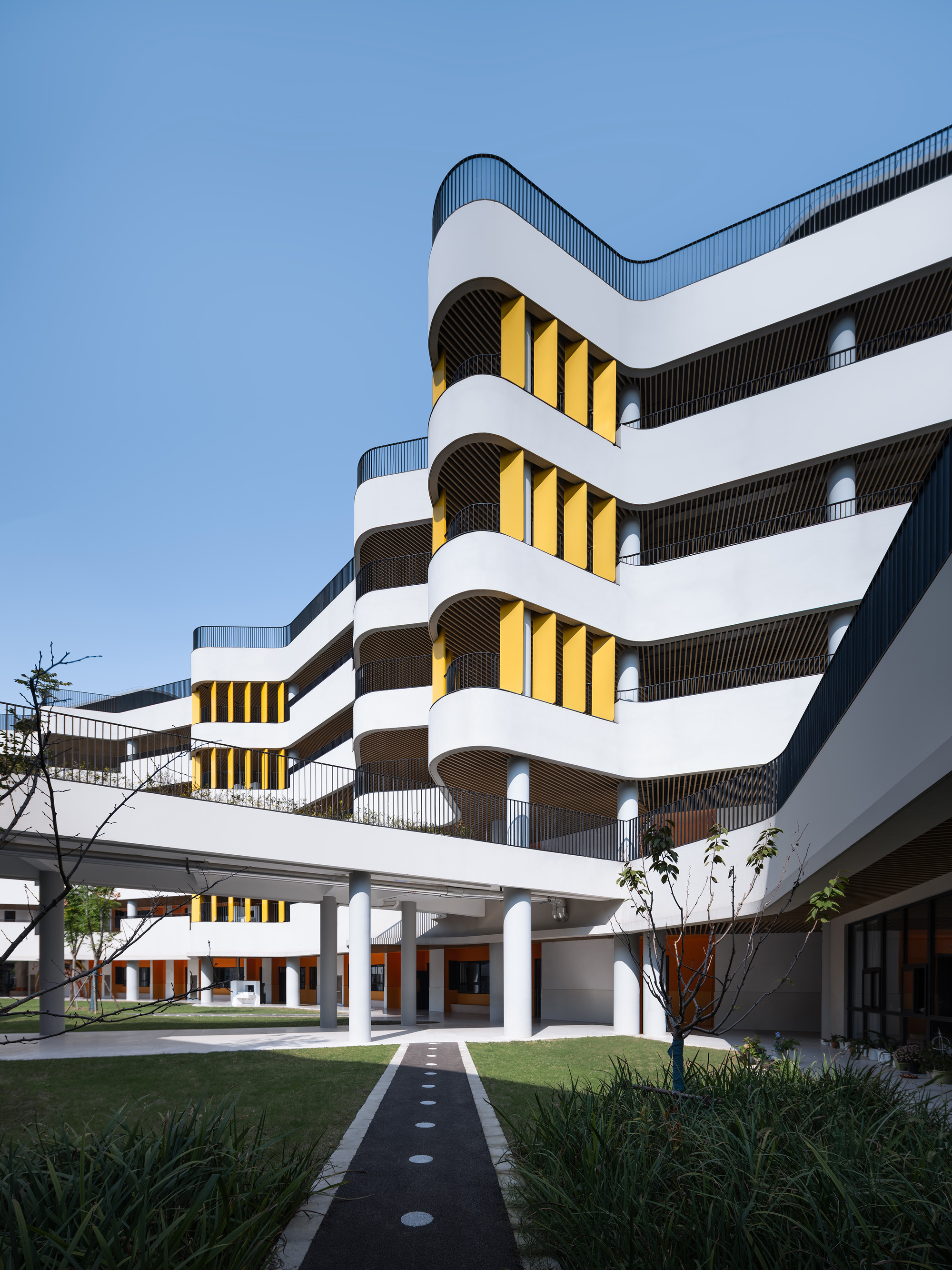 Gallery of Chonggu Experimental School / BAU Brearley Architects ...