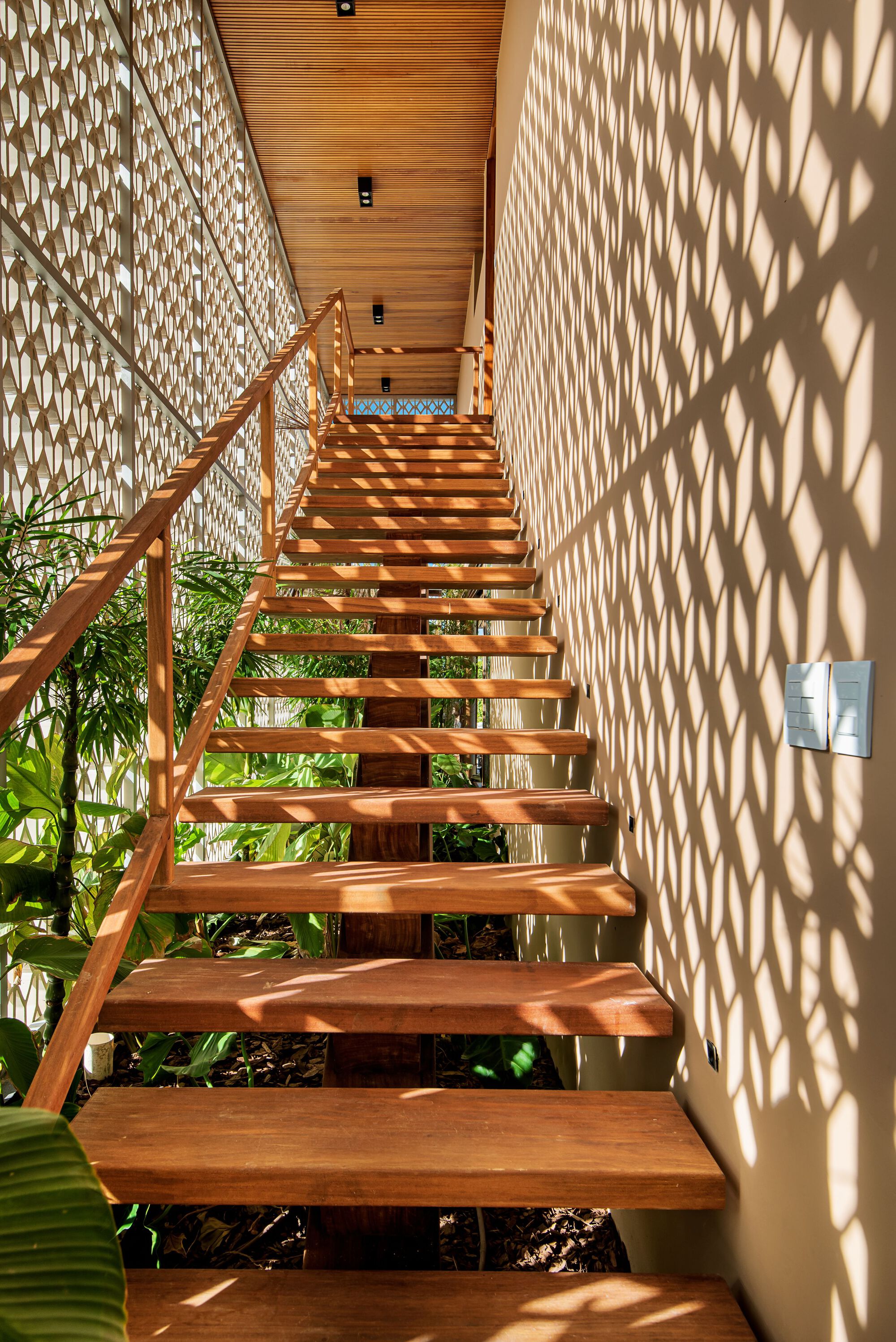 Galeria de Casa Rendada / Milcent Arquitetura - 15