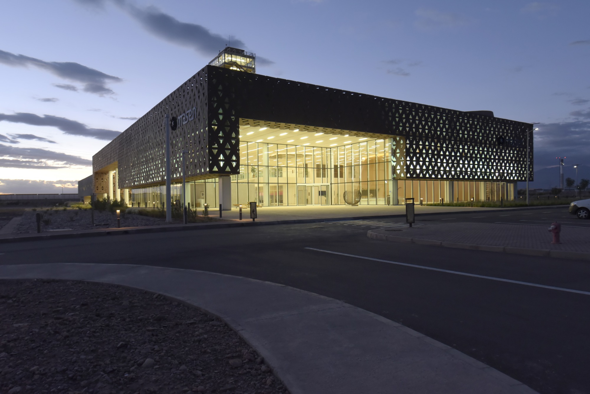 Gallery of HQ & Conference Center / Archi+ + Guerin & Pedroza ...