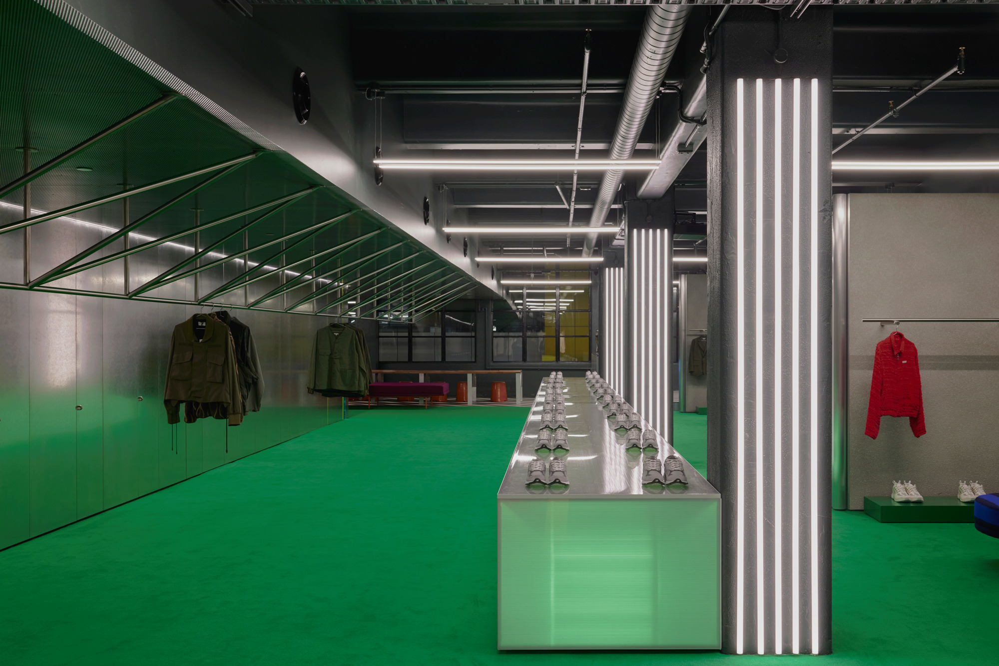 Gallery of Up There Store / Kennedy Nolan Architects - 16